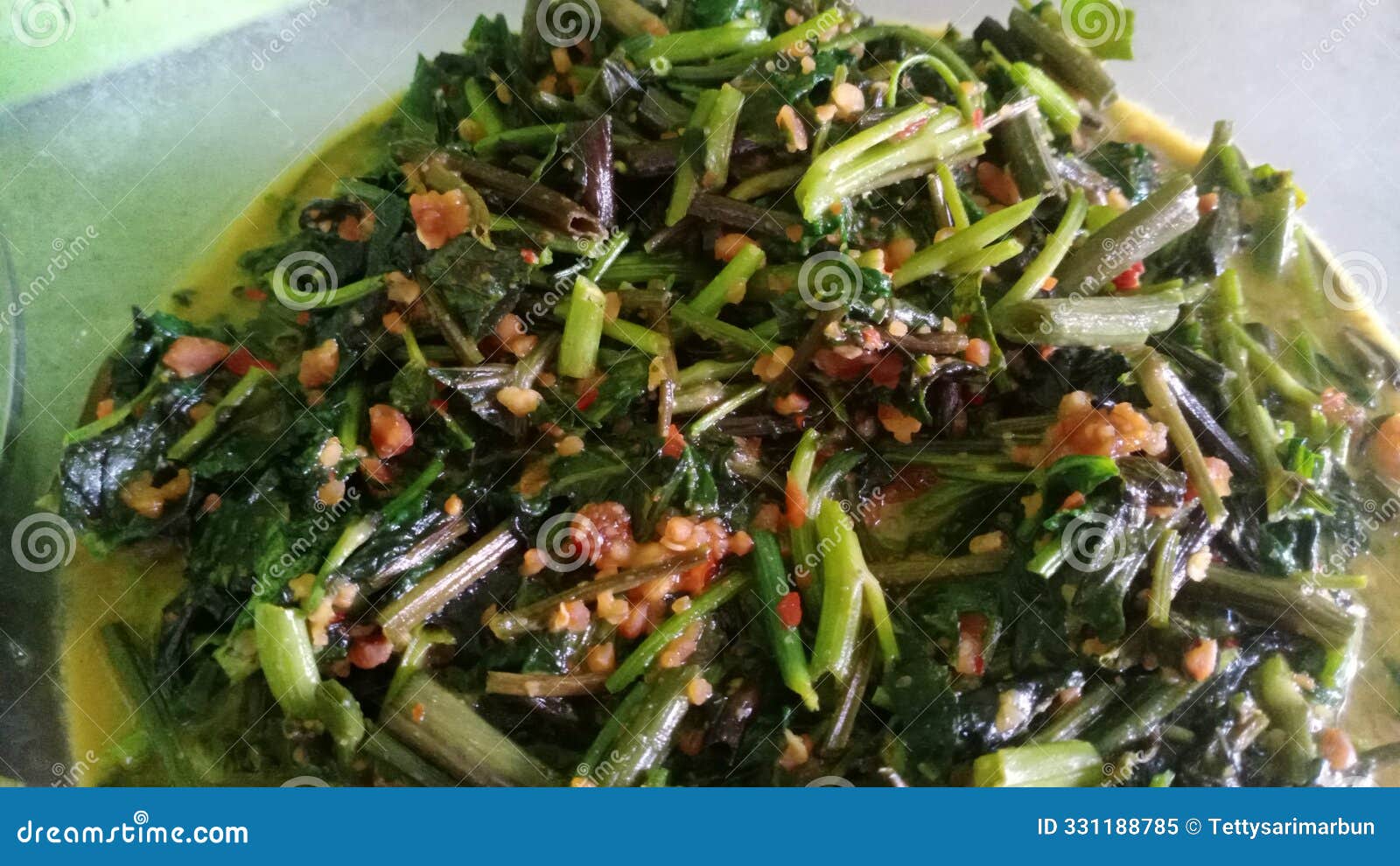 Spinach with peanut sauce stock image. Image of sweet - 331188785