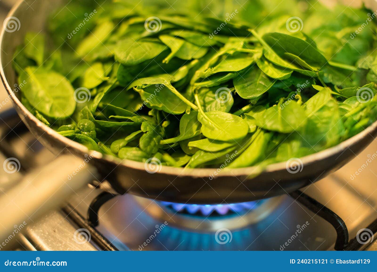 Spinach in a Pot with Lit Fire Stock Image - Image of lunch, organic ...