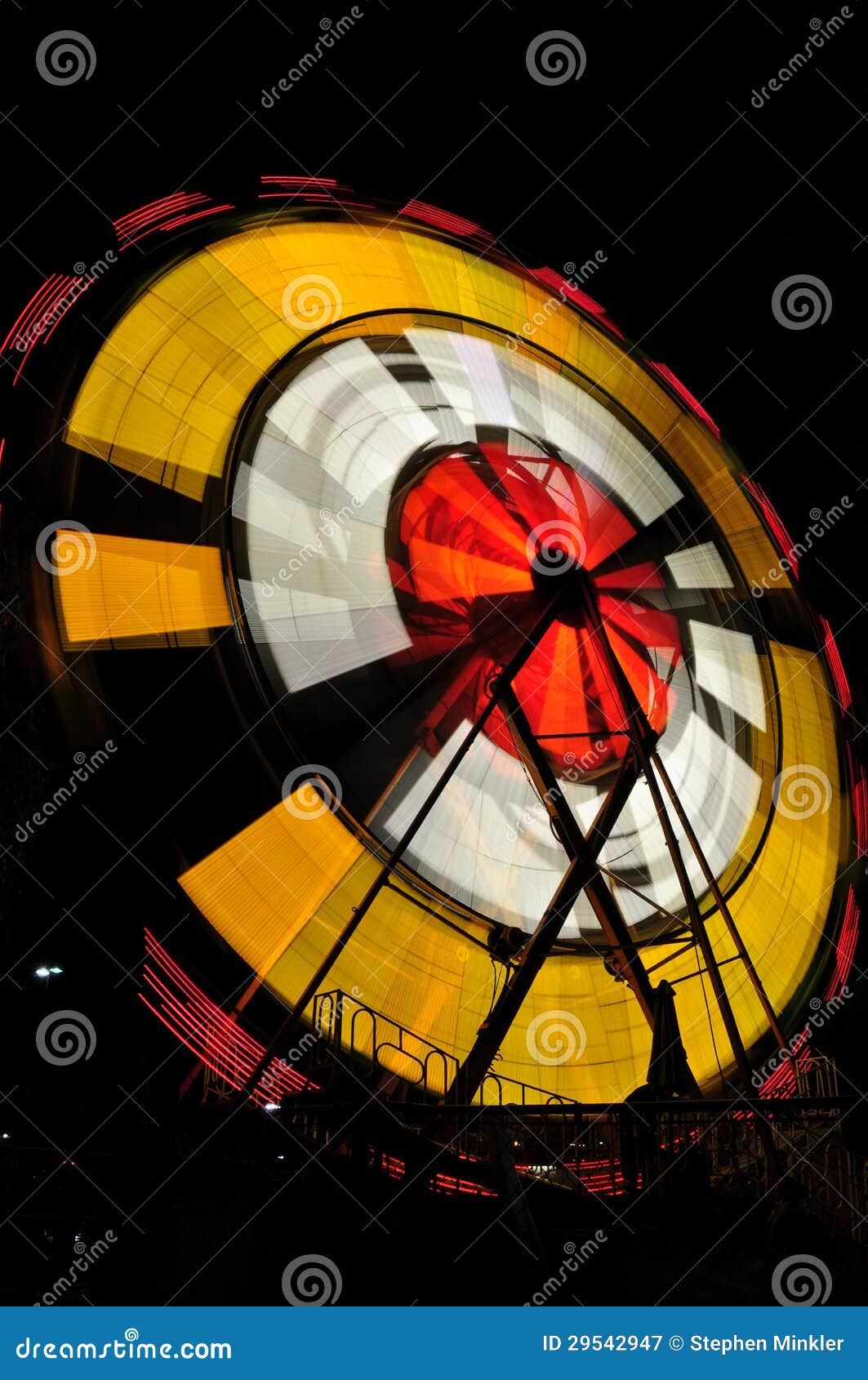 Spinning Disc stock image. Image of dizzy, round, attraction - 29542947