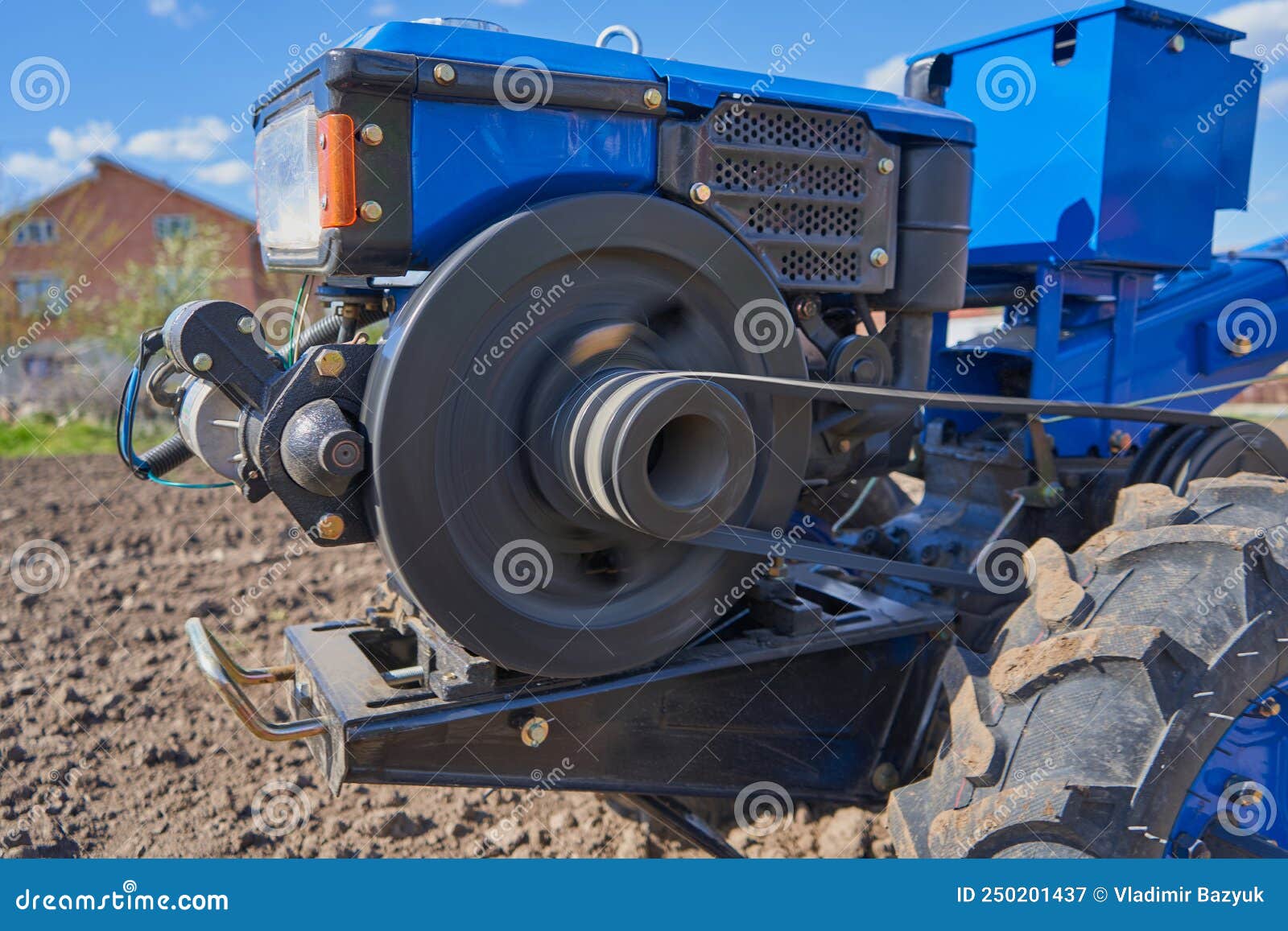Flywheel On A Tractor,flywheel Damper For Diesel Engine On A Two ...