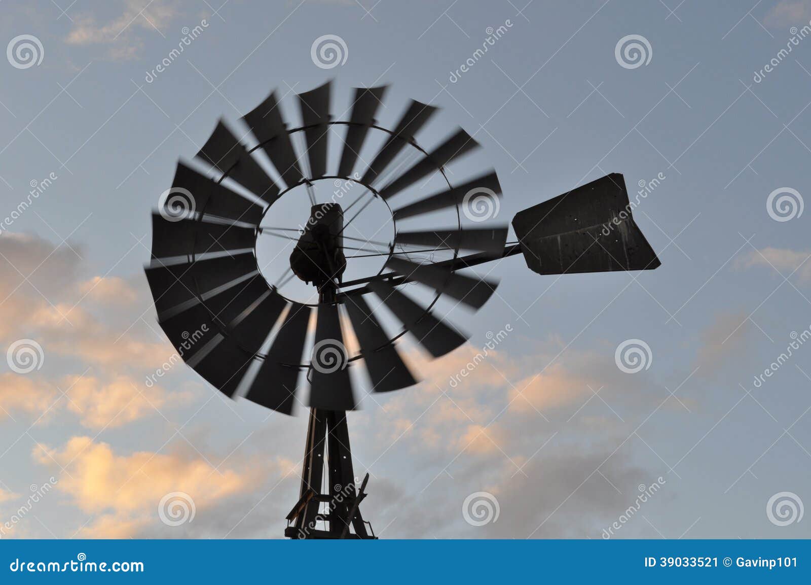 Spinning Windmill at Sunset Stock Image - Image of spin, mill: 39033521