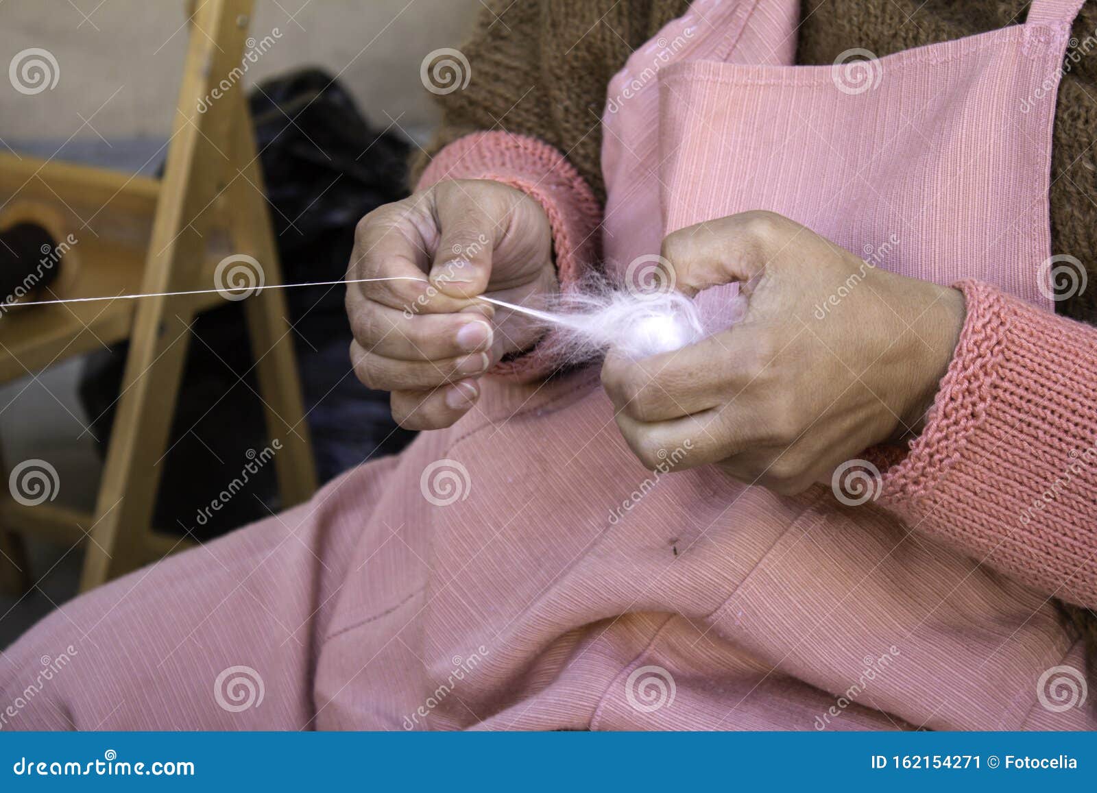 Spinning Wool on Spinning Wheel Stock Image - Image of skein, person ...