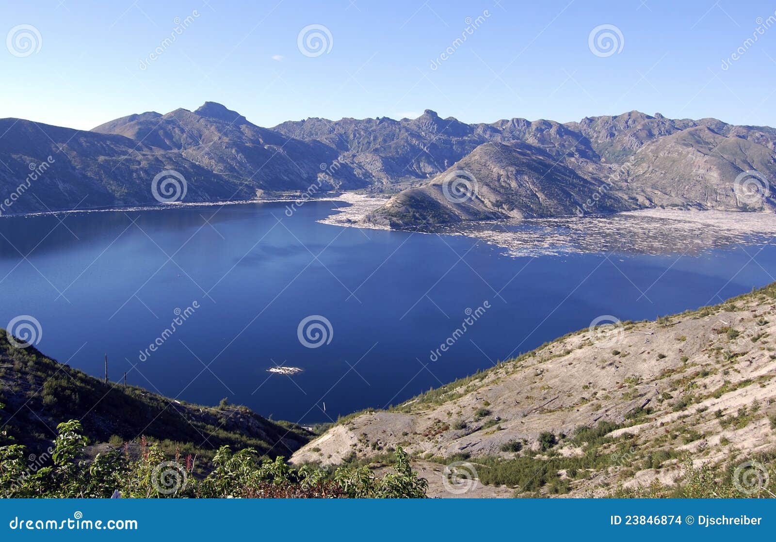 Spirit Lake, Mount St. Helens Stock Photo - Image of river, pacific ...