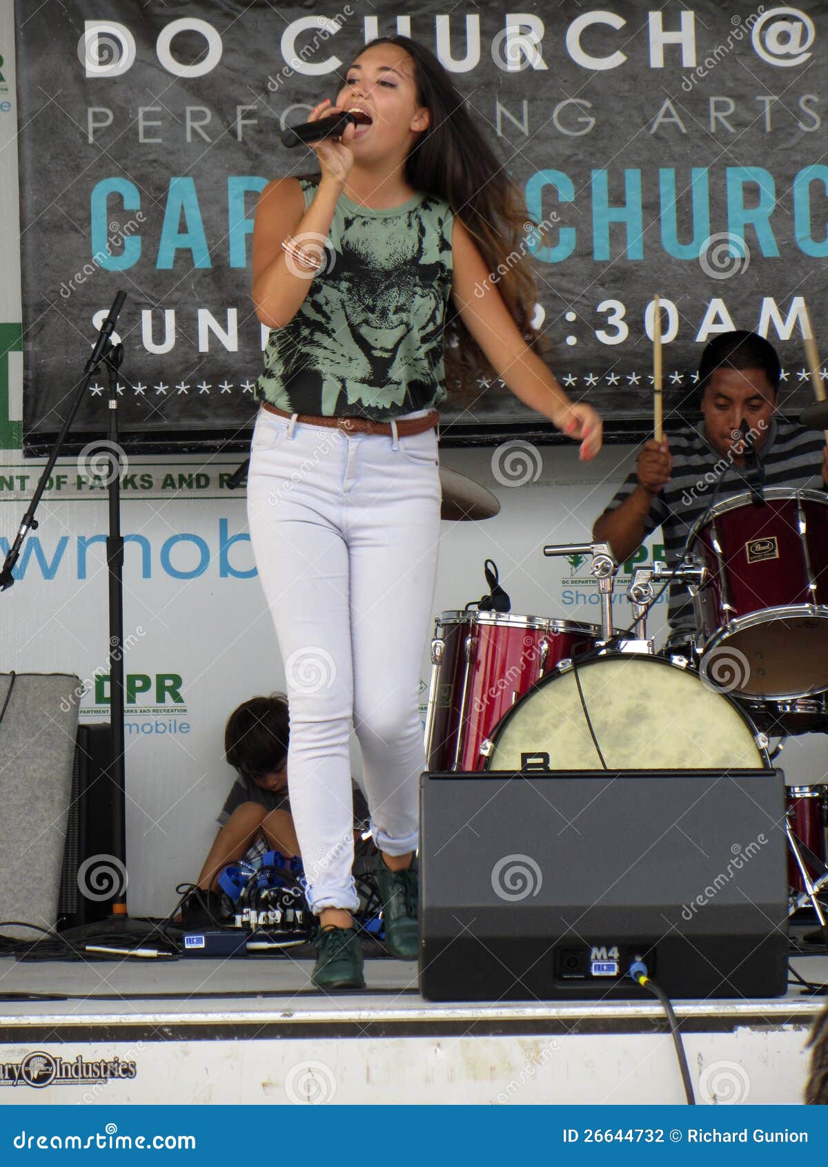 Spiritual Singer editorial photography. Image of stage - 26644732