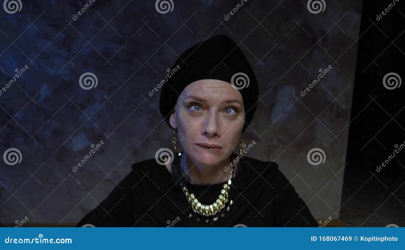 Spiritualistic Session. Witch Face Stock Image - Image of hand ...