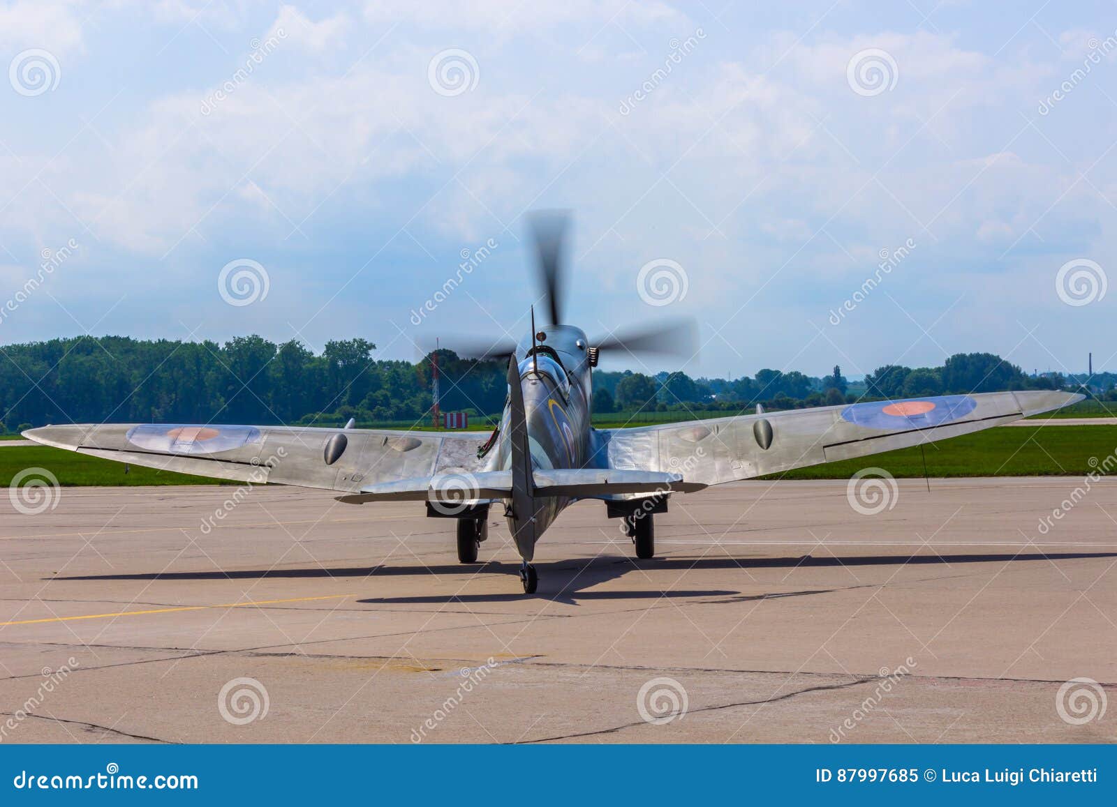 Spitfire back side stock image. Image of world, side - 87997685
