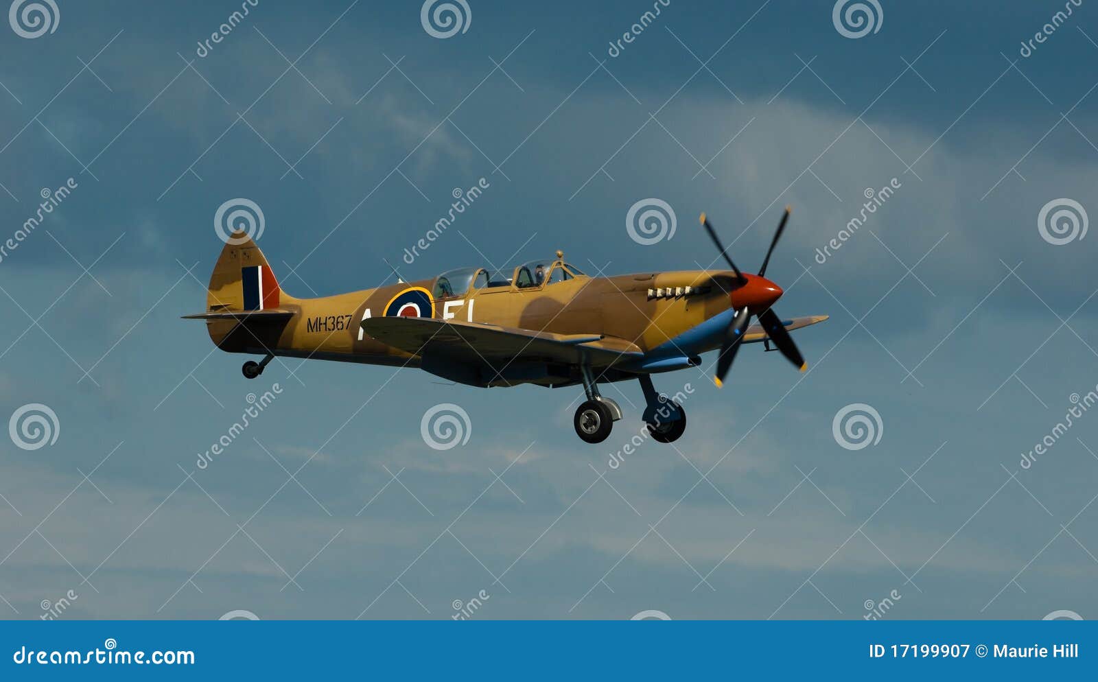 Spitfire in flight editorial photography. Image of plane - 17199907