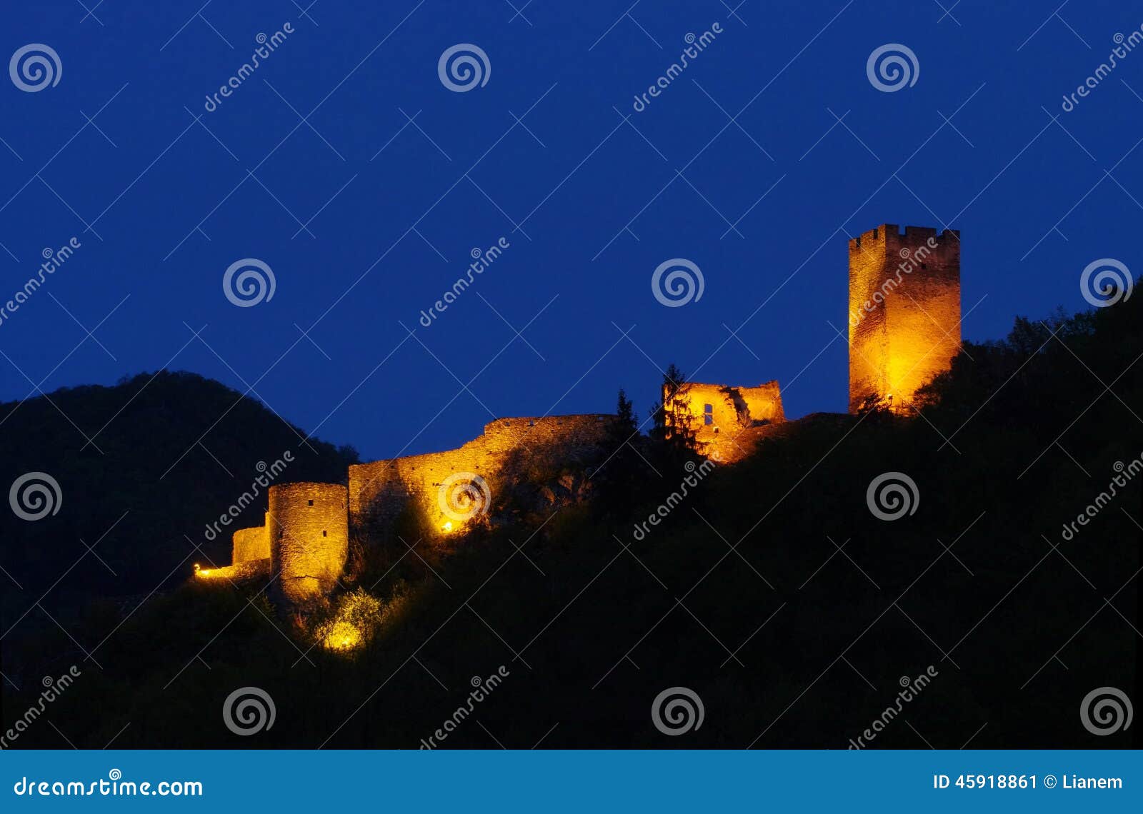 Spitz Castle Ruin Hinterhaus Night Stock Image - Image of spitz, lower ...