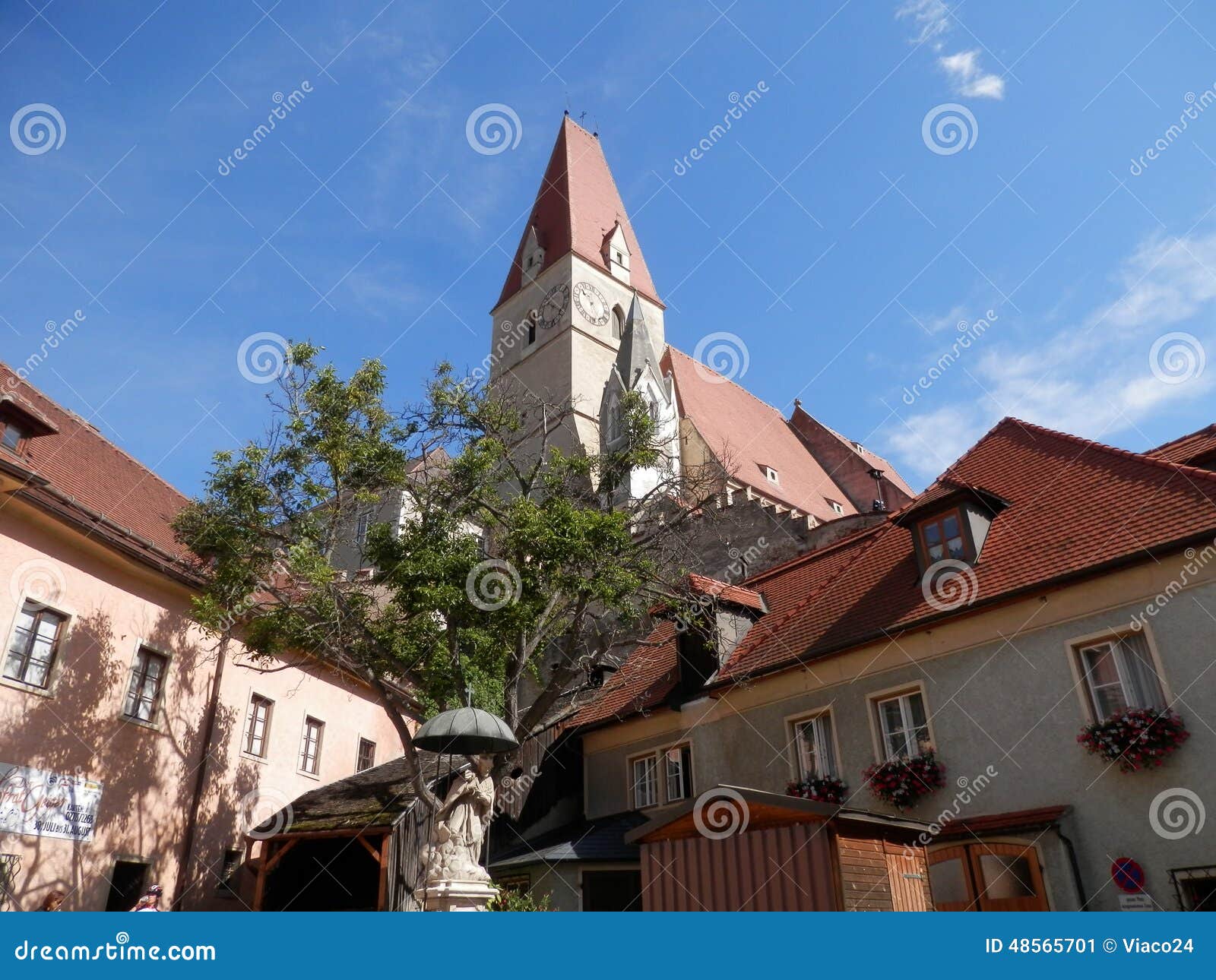 Spitz church Wachau valley stock image. Image of landmarks - 48565701