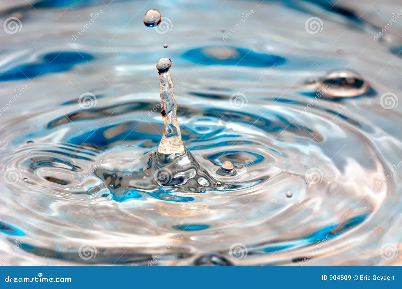 Splash stock image. Image of high, drip, pour, bubble, cleanse - 904809