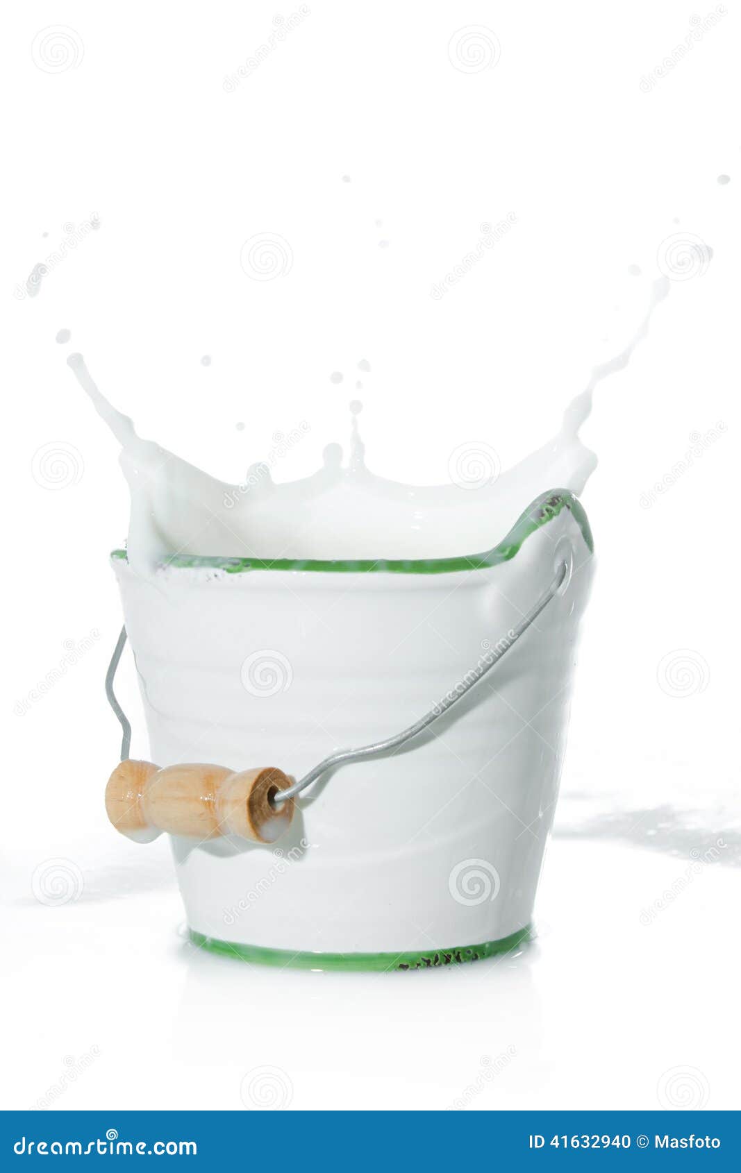 Splash milk stock photo. Image of alcoholic, drinks, drop - 41632940