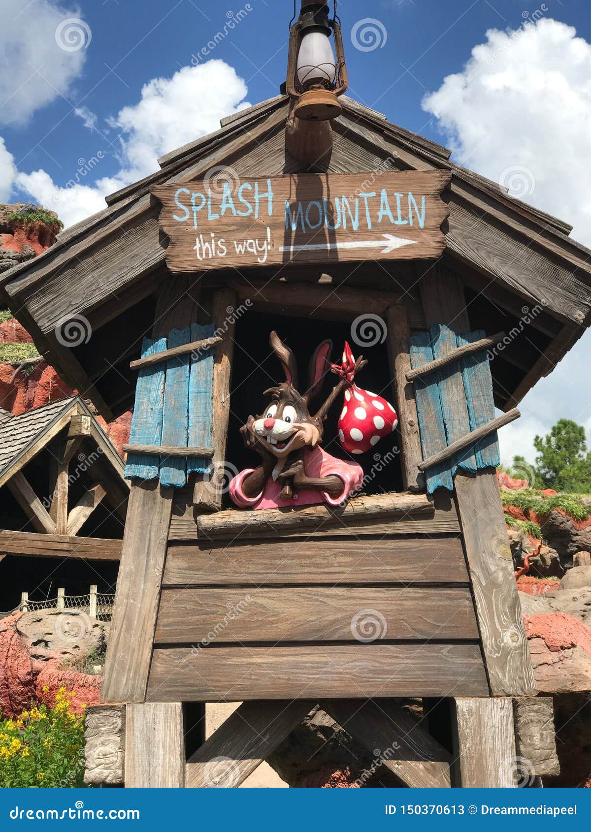 Splash Mountain at Walt Disney World Editorial Stock Photo - Image of ...