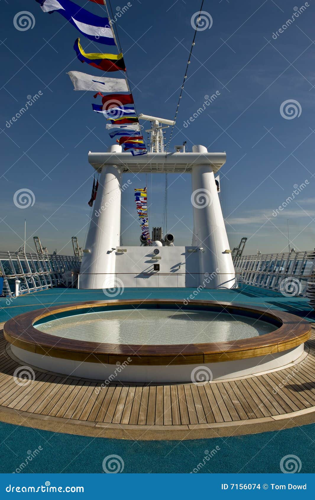 Splash Pool on a Cruise Ship Stock Photo - Image of float, water: 7156074