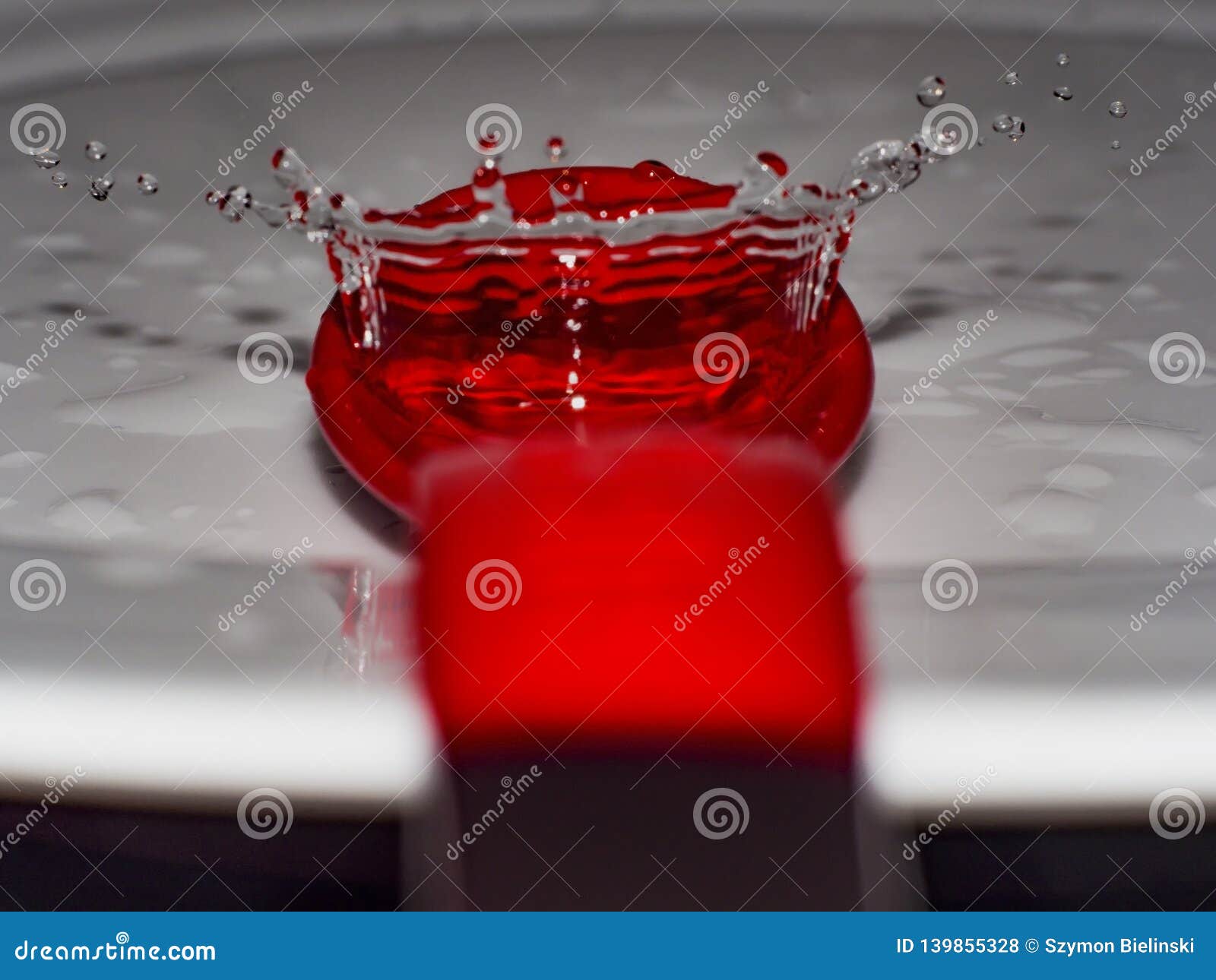A Splash of Water in a Teaspoon Stock Photo - Image of metal, splash ...