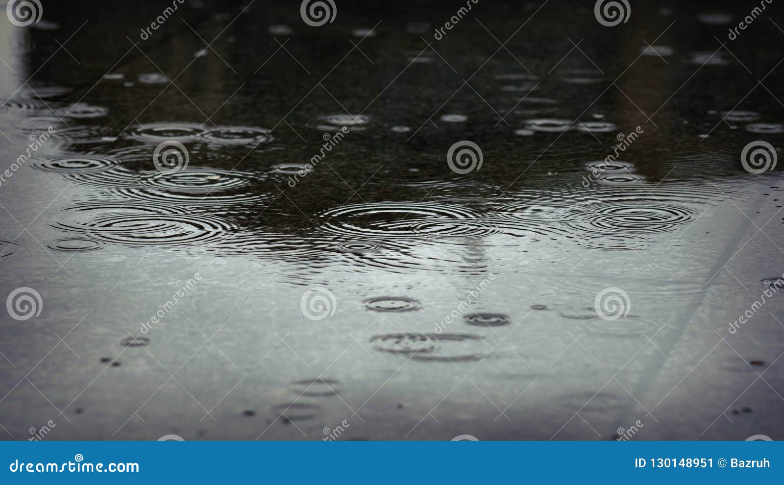Splashes and Raindrops in a Puddle Stock Image - Image of asphalt ...