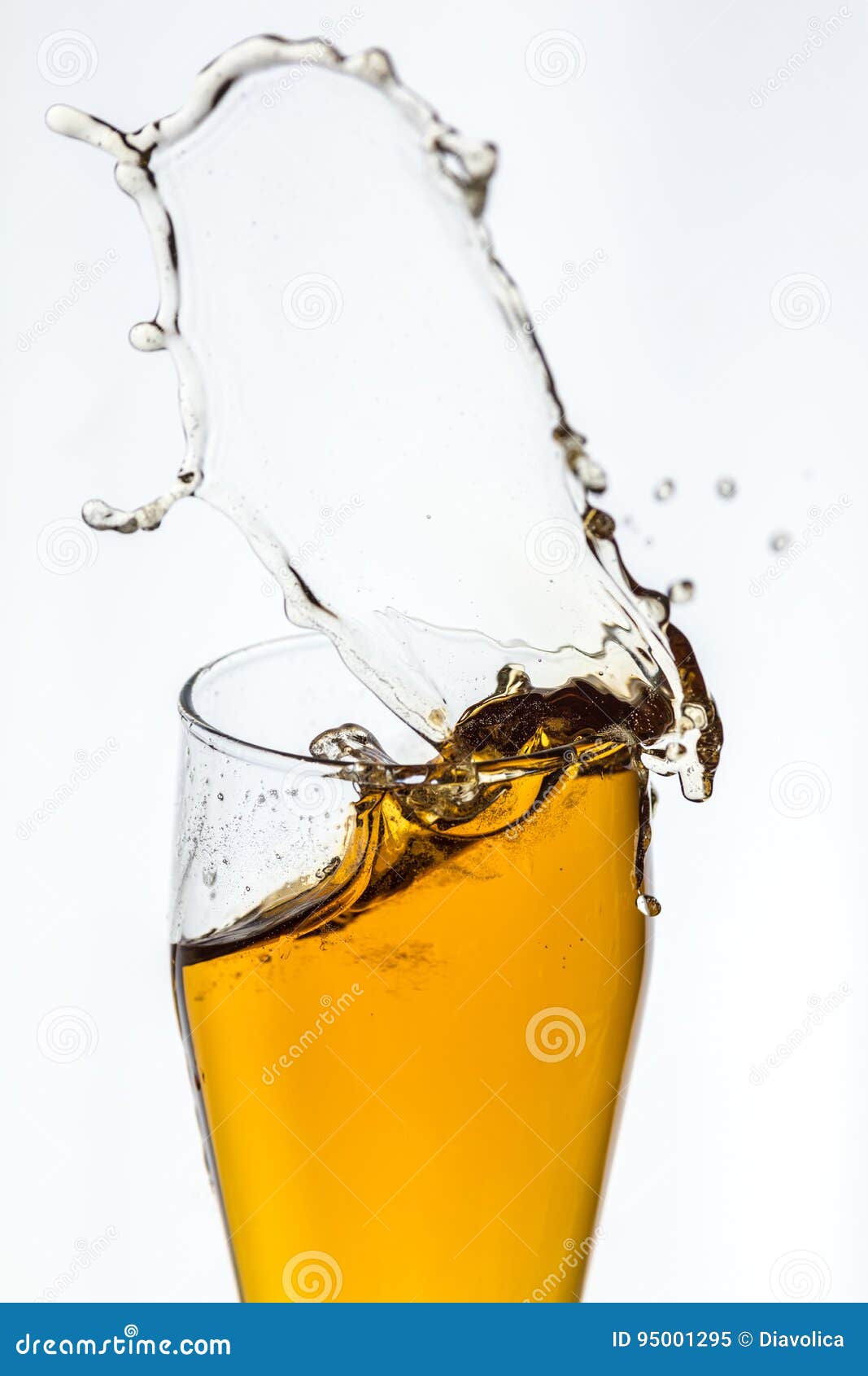Splashing Beer from a Glass Stock Image - Image of drink, spill: 95001295