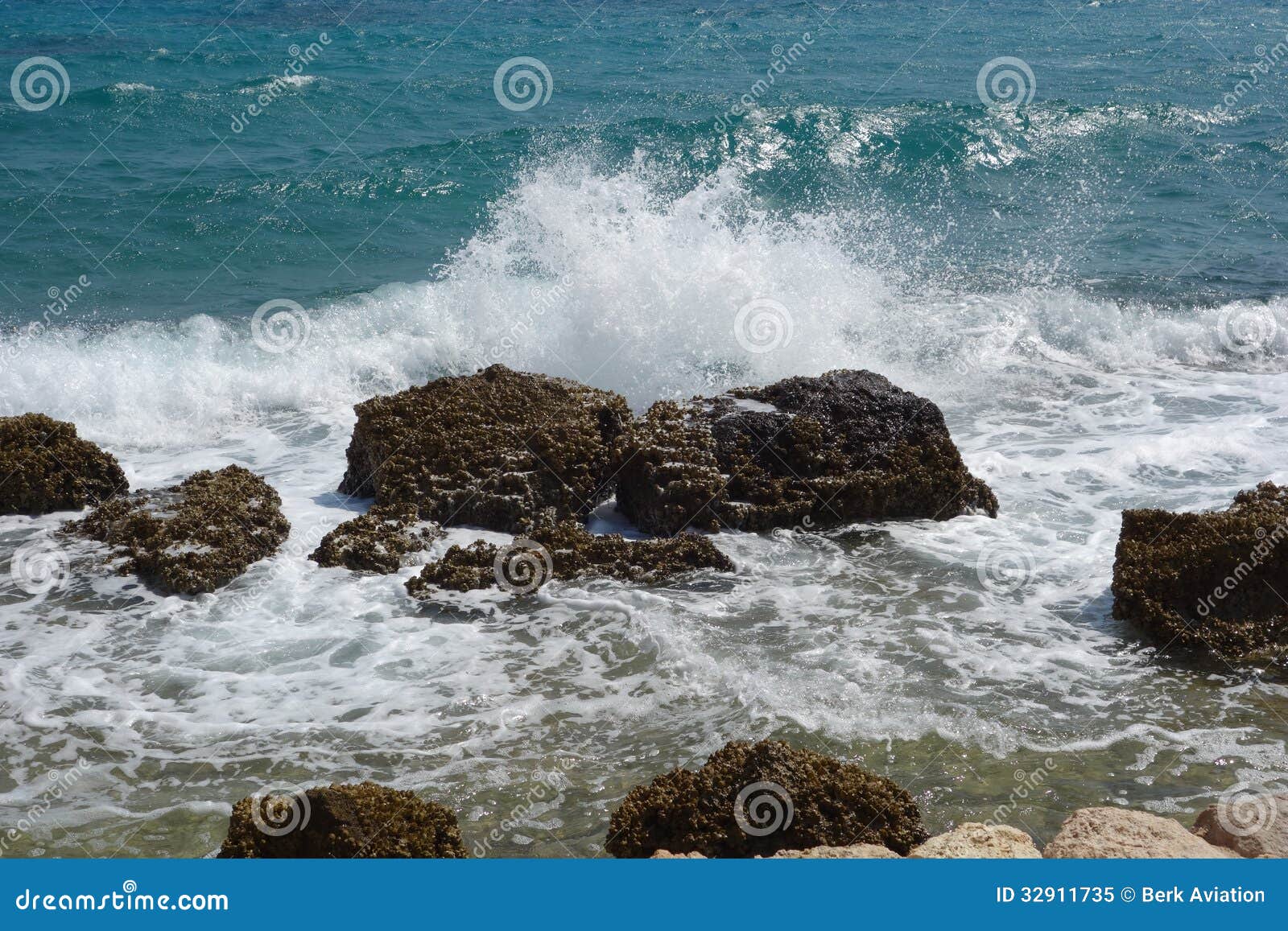 Splashing sea stock image. Image of splash, coast, force - 32911735