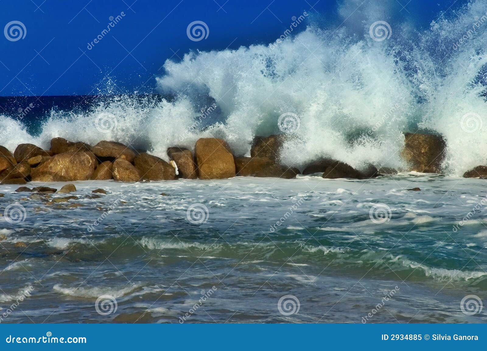 Splashing wave stock image. Image of spraying, spray, beach - 2934885
