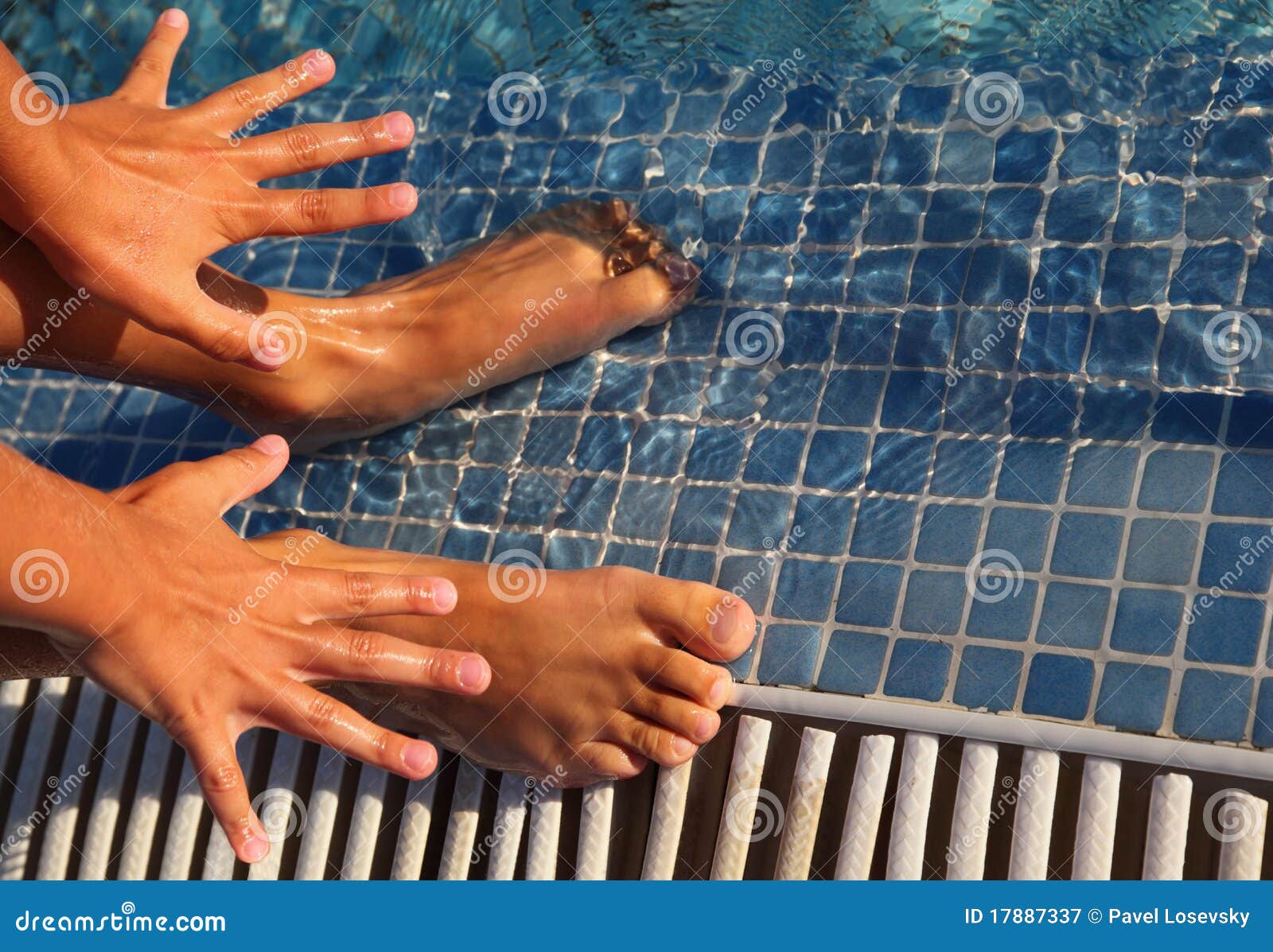 Splayed Fingers and Toes are Putted in Water Stock Image - Image of ...