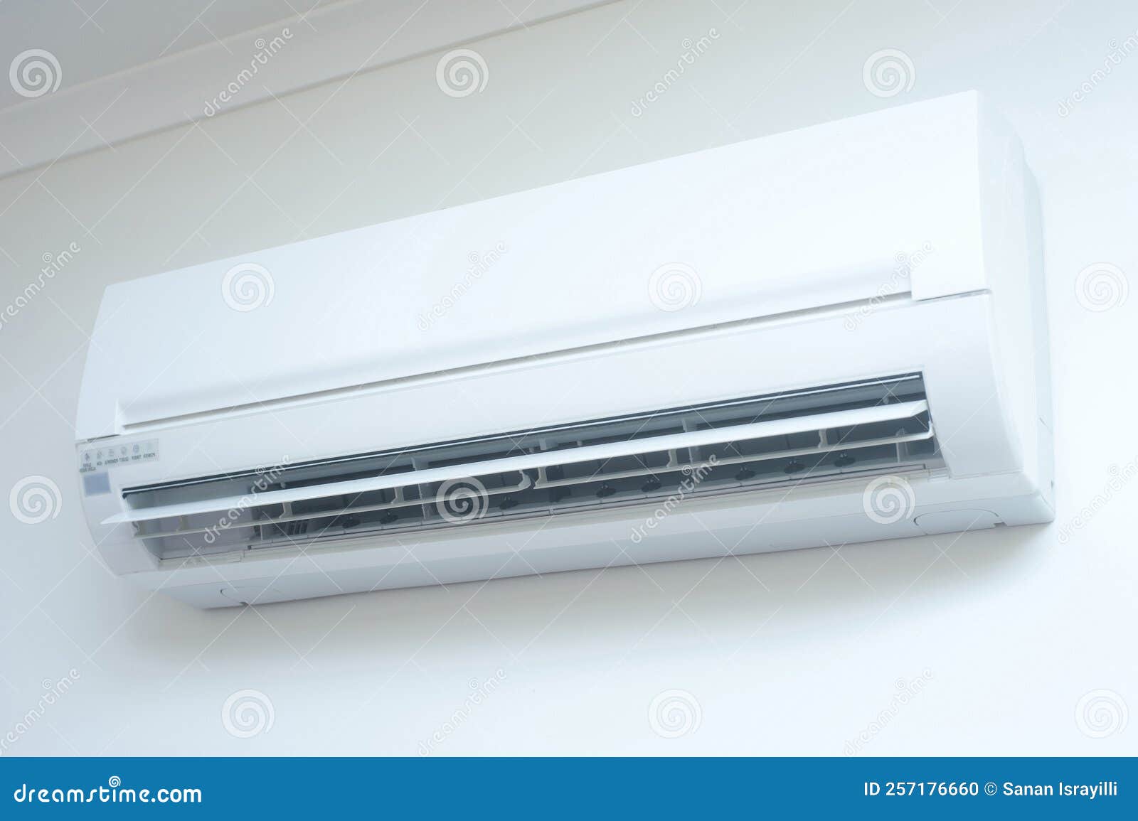 Split Air Conditioning Unit Stock Photo - Image of airconditioner, unit ...