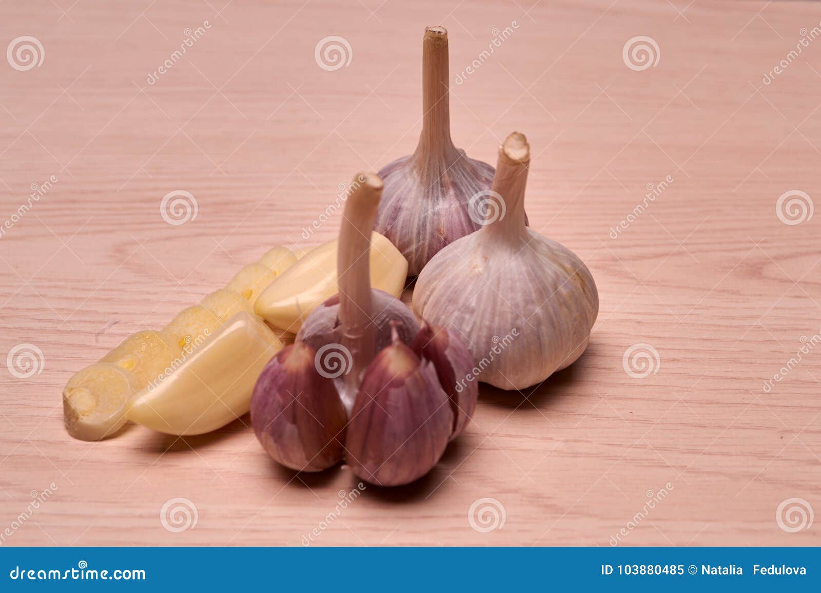 Split garlic stock image. Image of white, natural, aromatic - 103880485