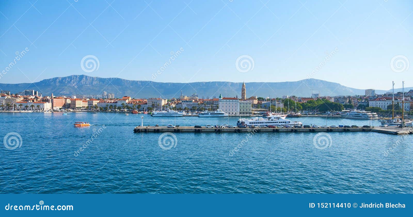 Split harbour and marina editorial image. Image of destination - 152114410