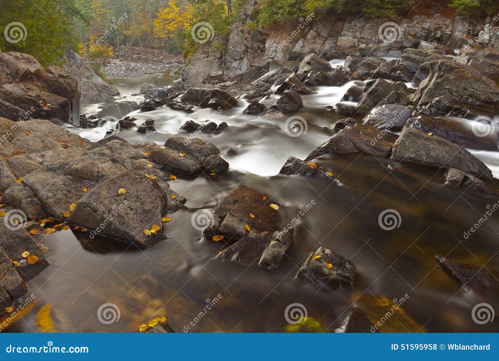 Split Rock Falls stock photo. Image of rock, autumn, fall - 51595958