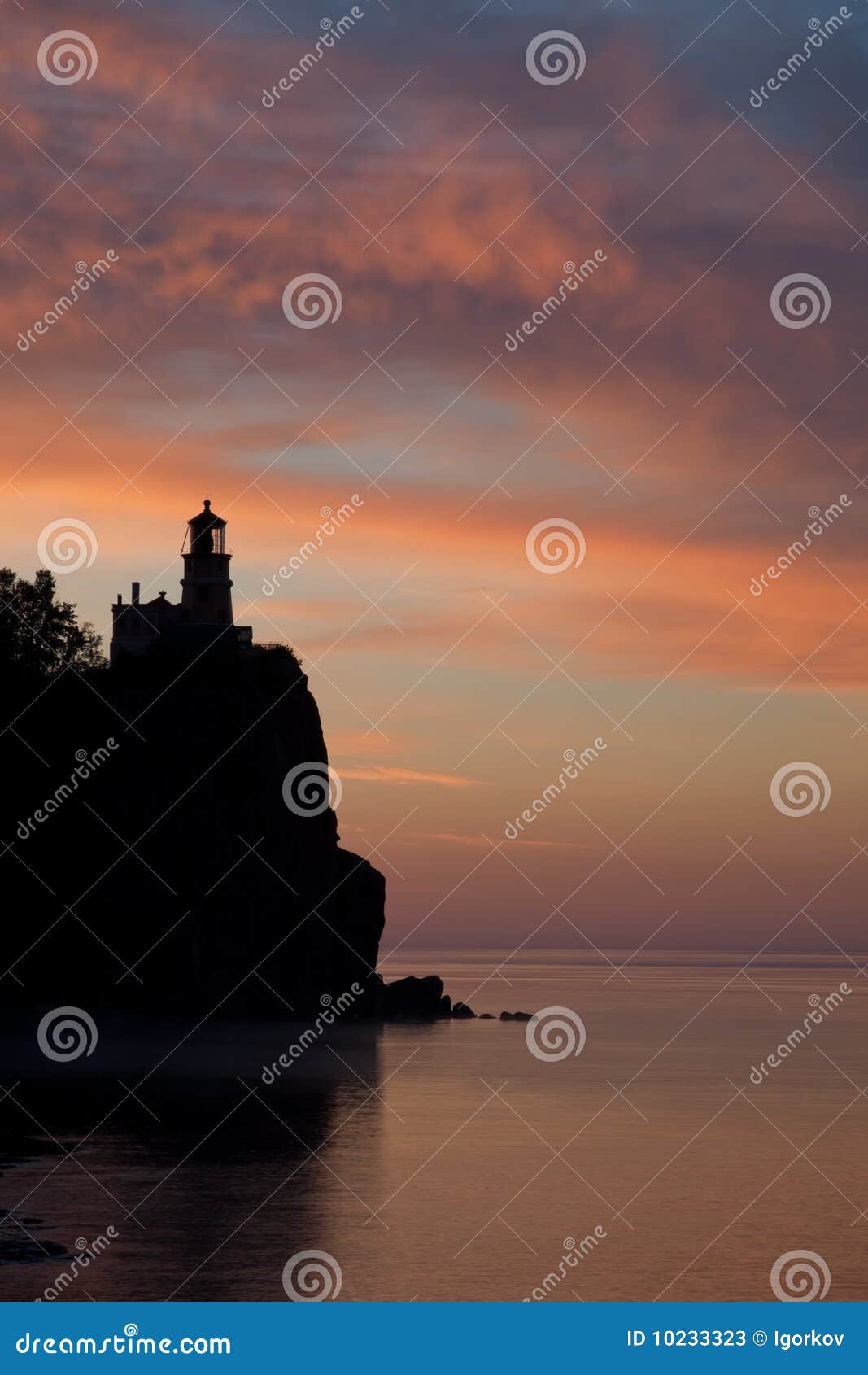 Split Rock Lighthouse Royalty-Free Stock Photography | CartoonDealer ...