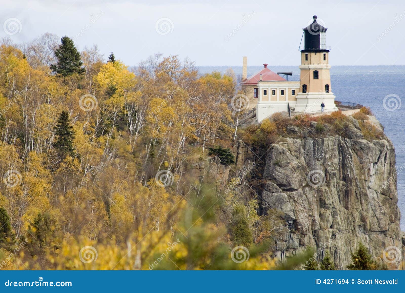 Split Rock Lighthouse stock photo. Image of minnesota - 4271694