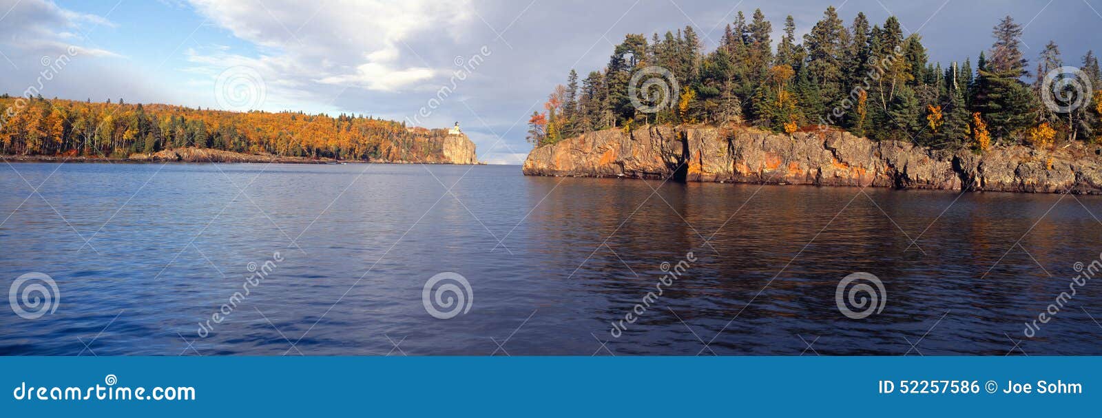 Lighthouse From 1905 At Split Rock, Lake Superior, Michigan Royalty ...