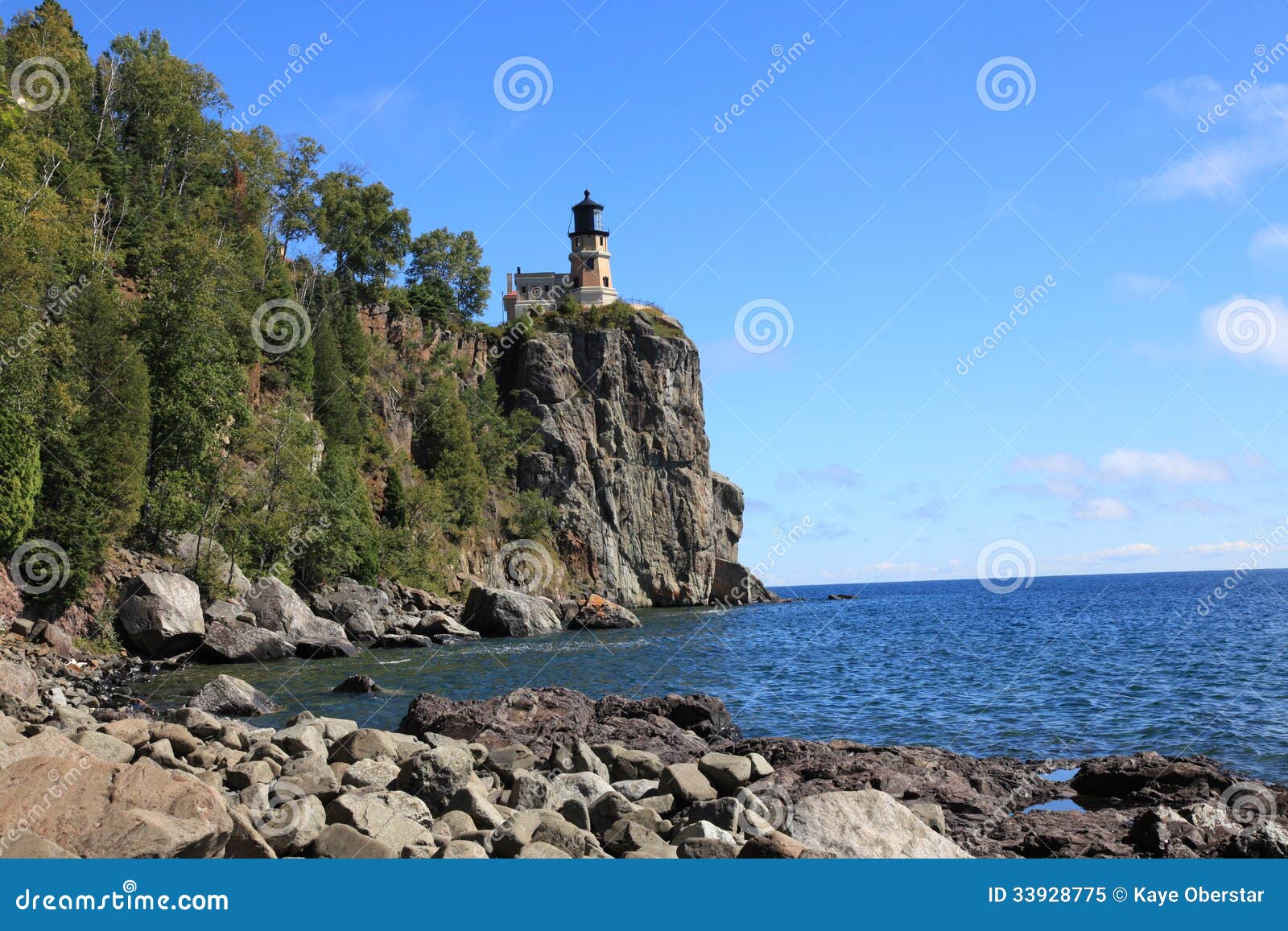 Split Rock Lighthouse stock image. Image of sight, northshore - 33928775