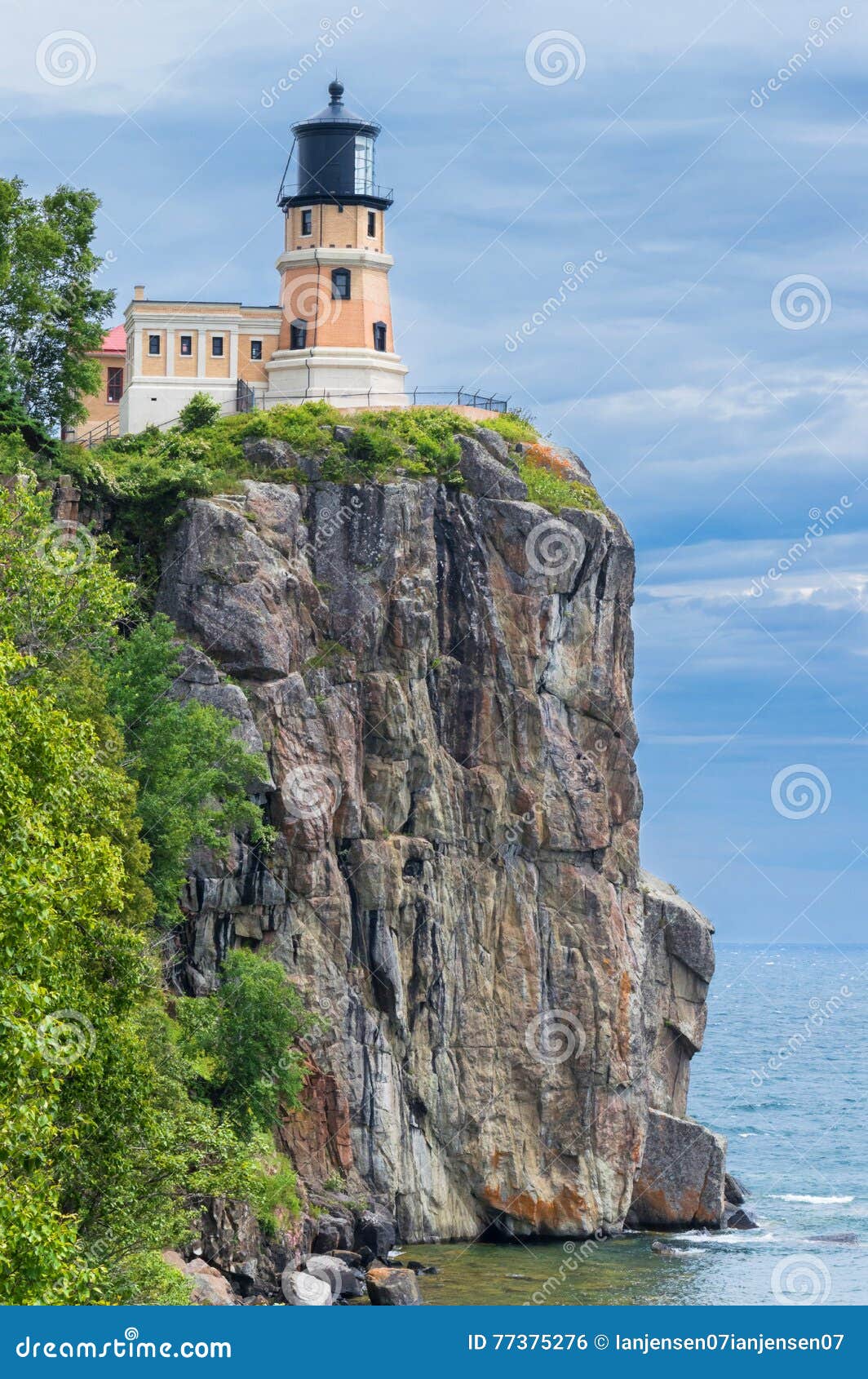 Splitrock Lighthouse stock photo. Image of storm, lookout - 77375276