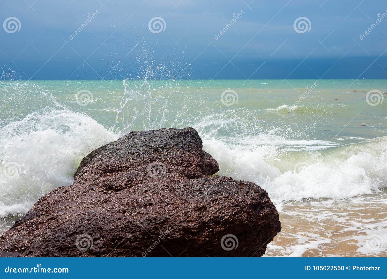 Splits waves rocks stock photo. Image of coastline, blue - 105022560