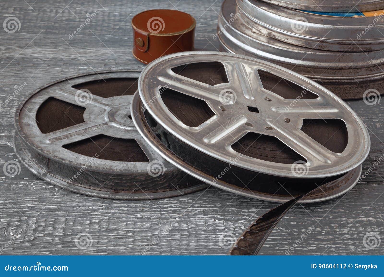 Spoelen met oude films stock foto. Image of lijst, motie - 90604112