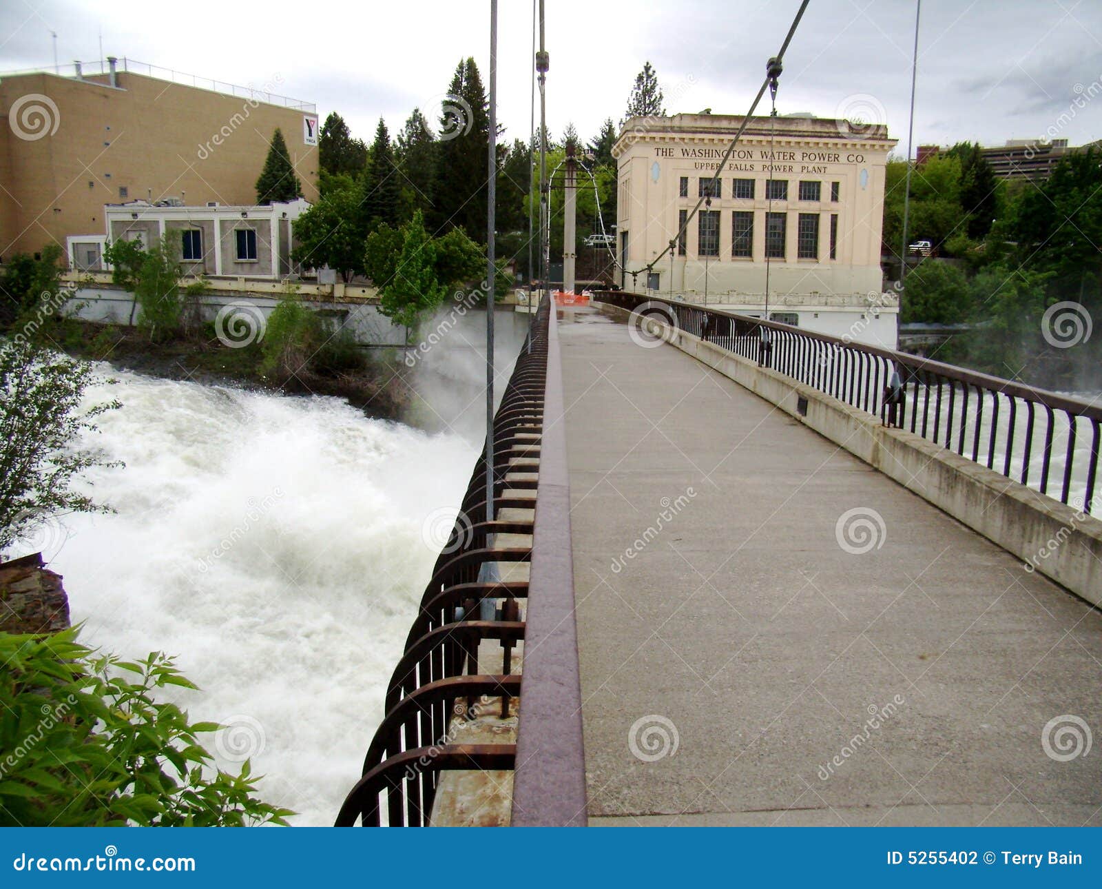 Spokane Floodwater Footbridge Editorial Photography - Image of bridge ...