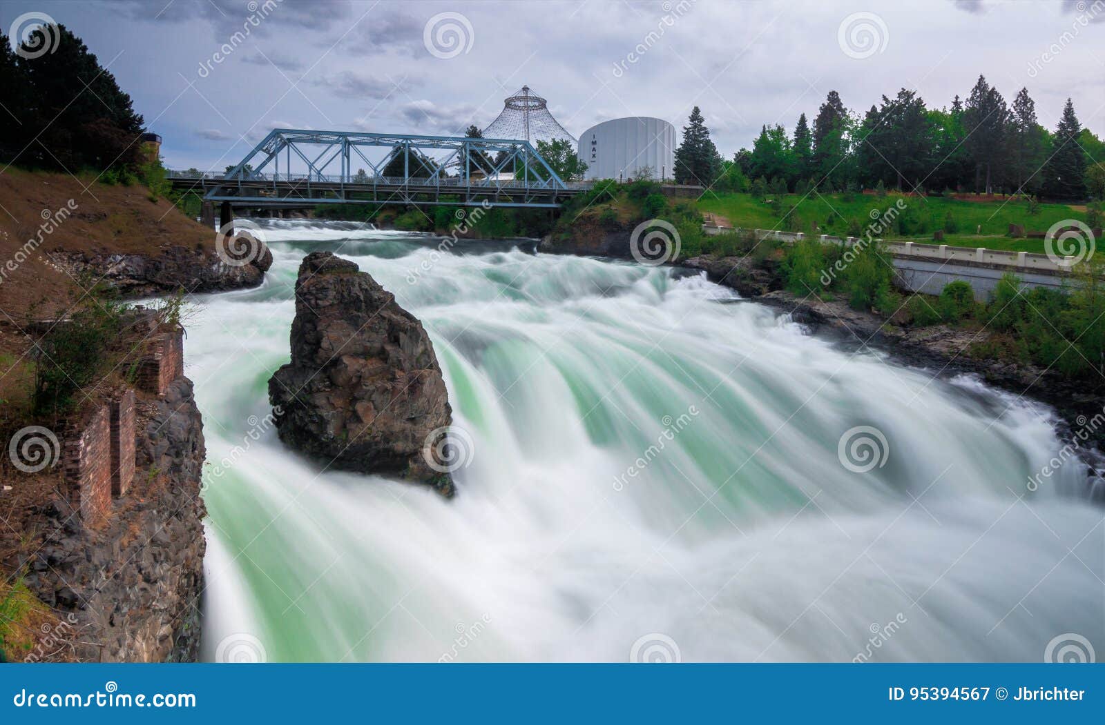 Spokane River editorial photography. Image of flow, nature - 95394567