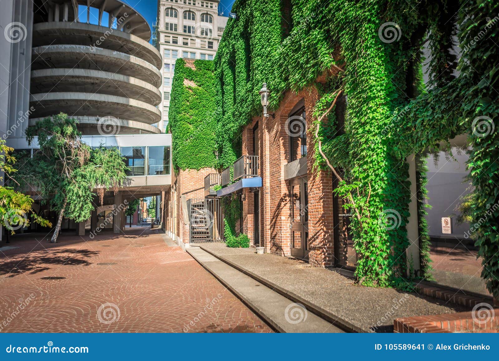 Spokane Washington City Skyline and Streets Editorial Photo - Image of ...