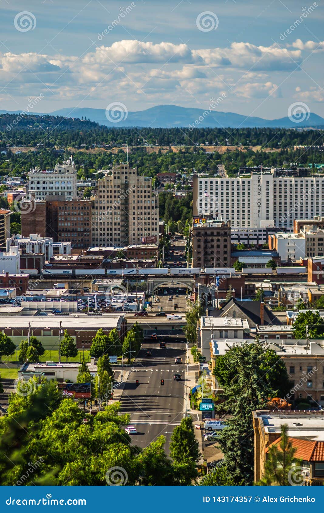 Spokane Washington City Skyline and Spokane Valley Views Editorial ...