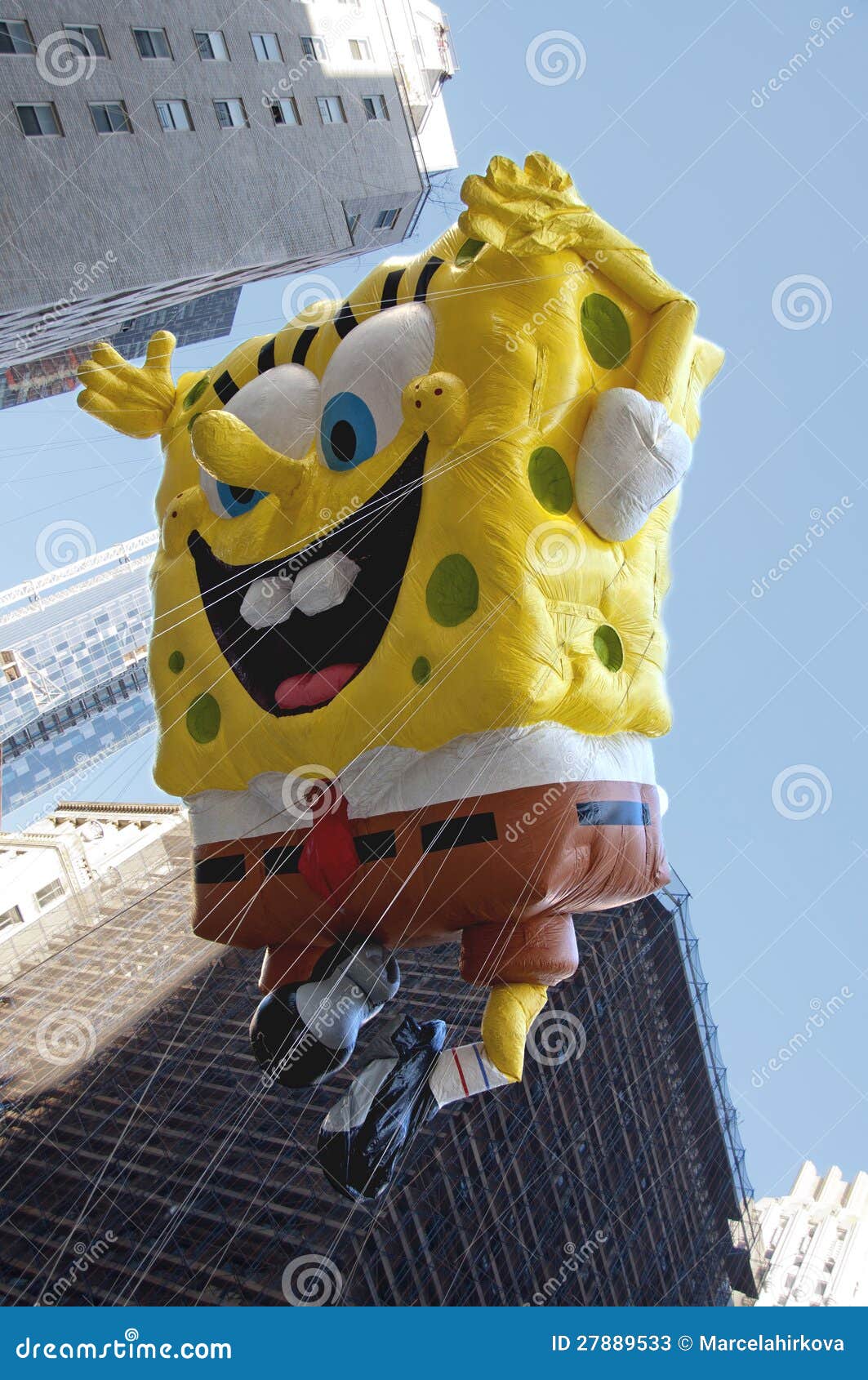 Spongebob On City Street In Macy's Parade Editorial Photo ...