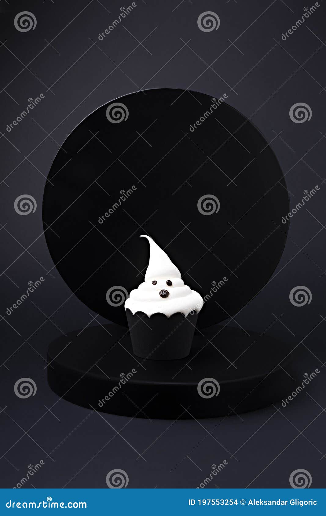 1,354 Spooky Circle Photos - Free & Royalty-Free Stock Photos from ...