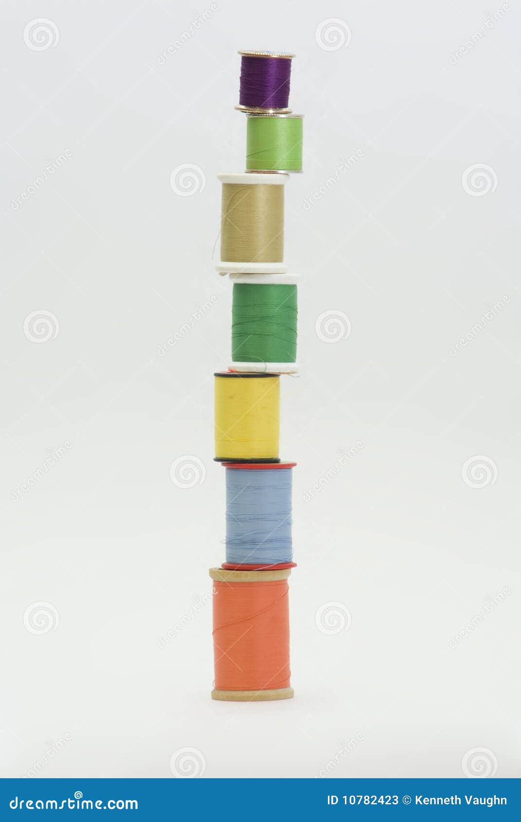 Spools of sewing threads stock image. Image of pattern - 10782423