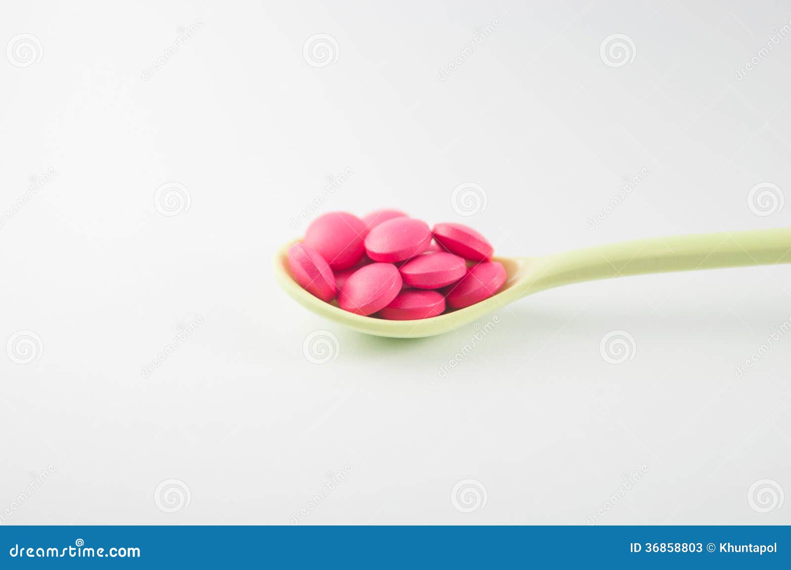 Spoon with medicine tablet stock image. Image of horizontal - 36858803