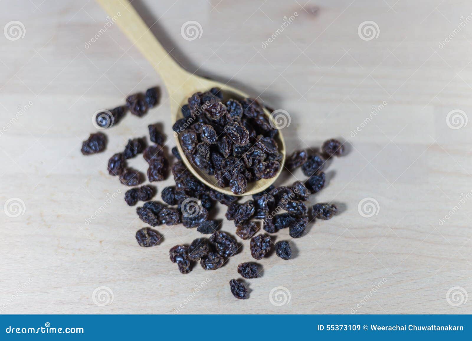 A spoon of raisin stock image. Image of closeup, natural - 55373109