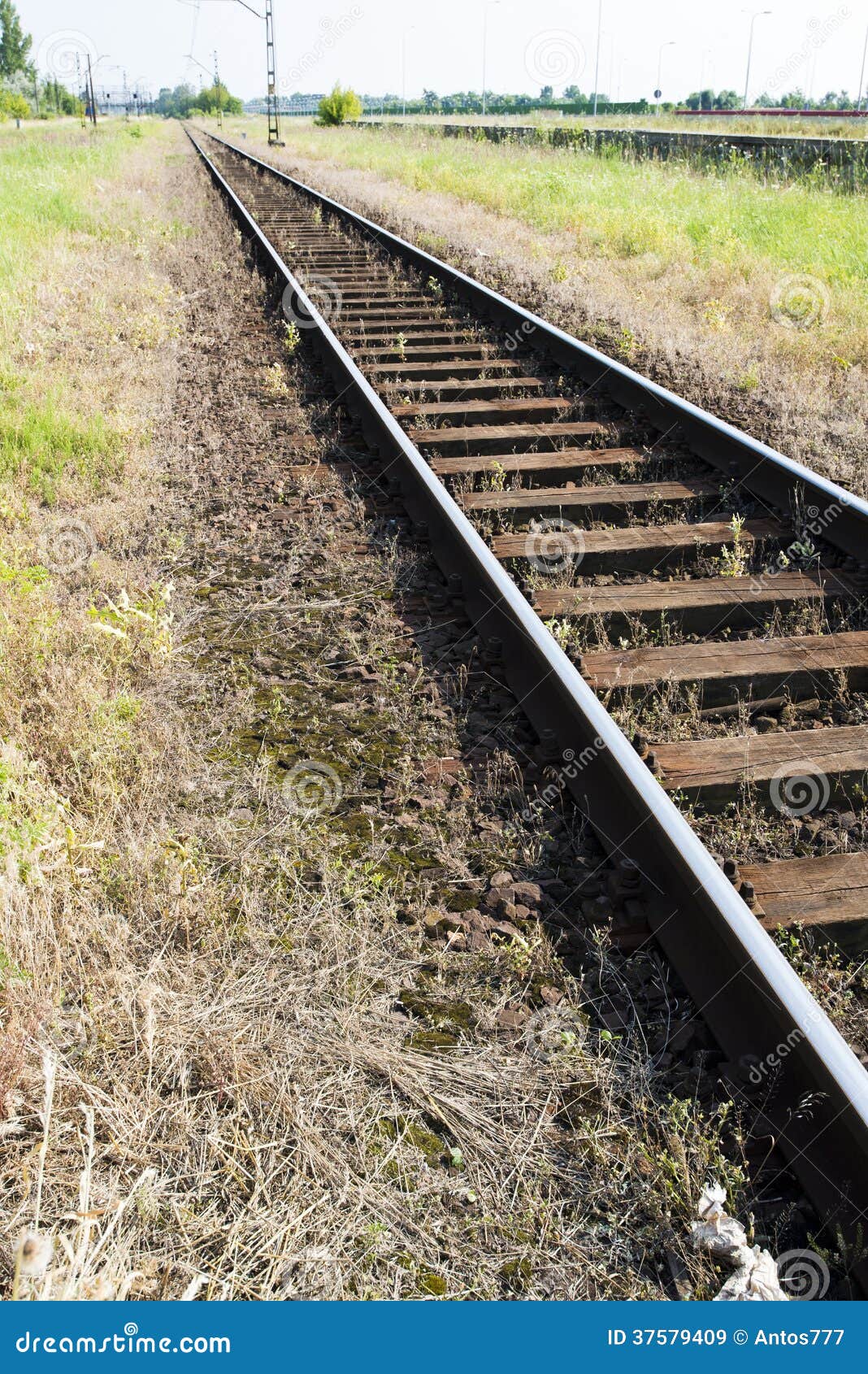 Spoorweg stock afbeelding. Image of landschap, achtergrond - 37579409
