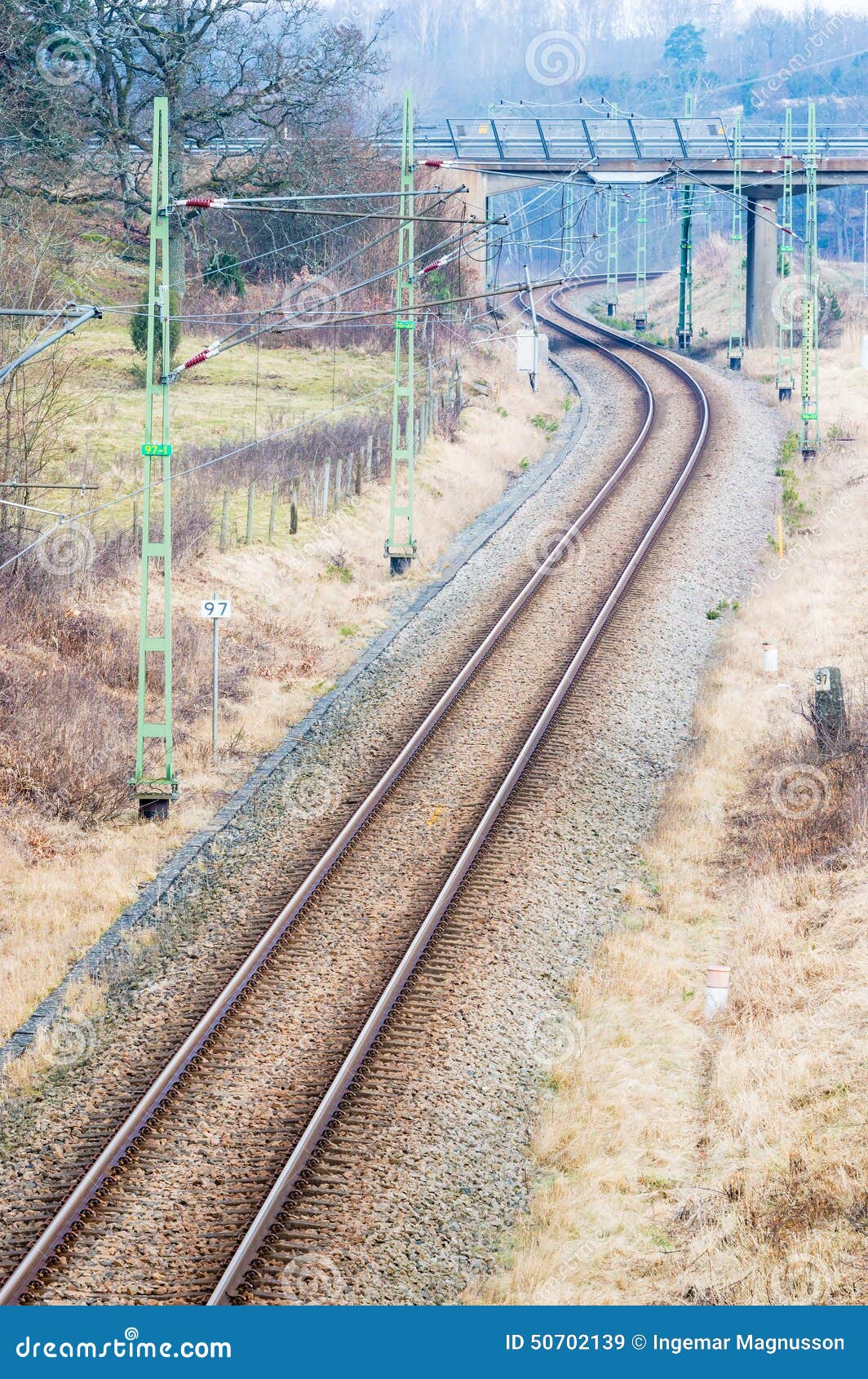 Spoorweg stock afbeelding. Image of openlucht, kromming - 50702139