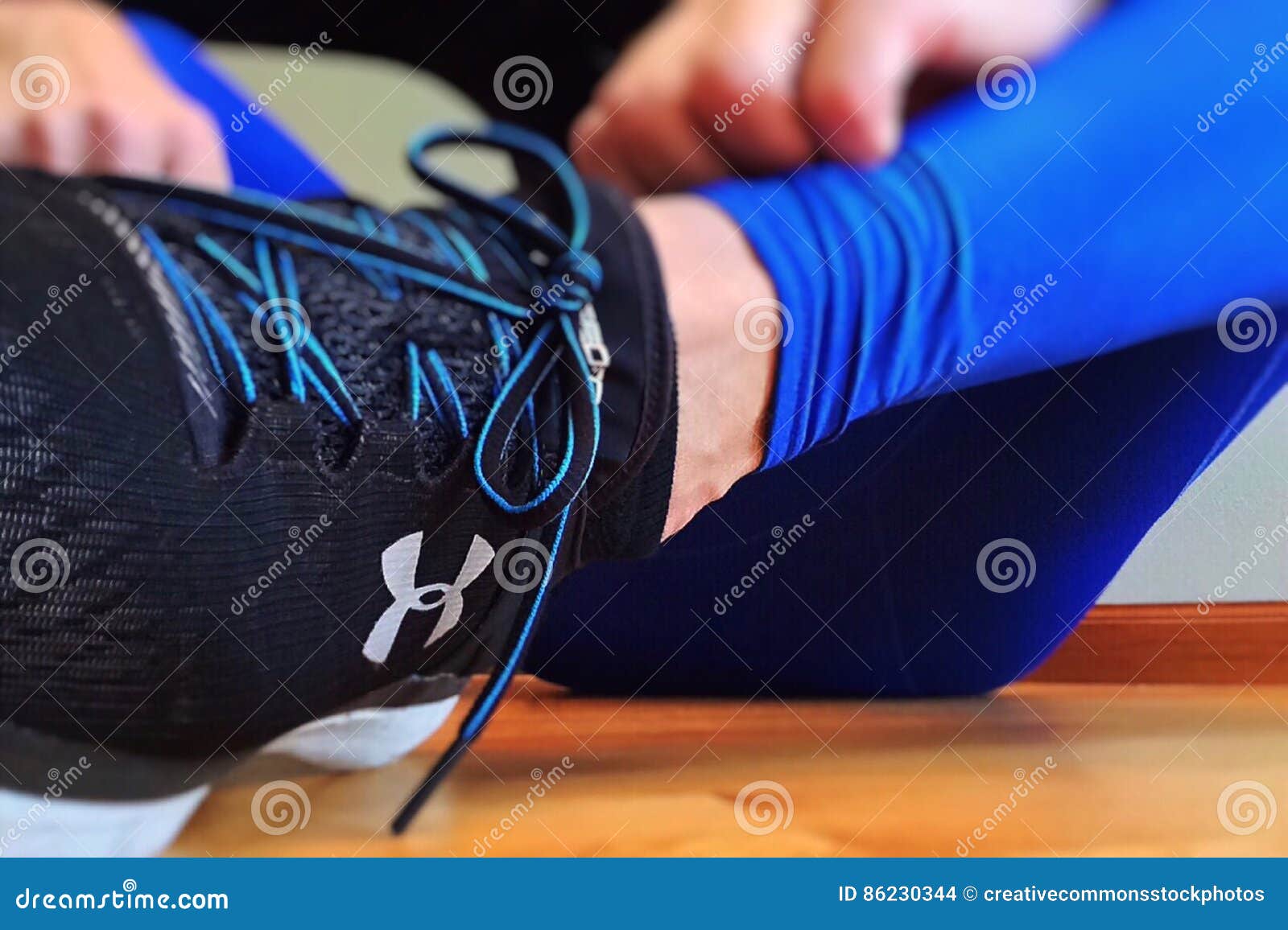 Sportlerin ` S Bein Bild. Bild: 86230344