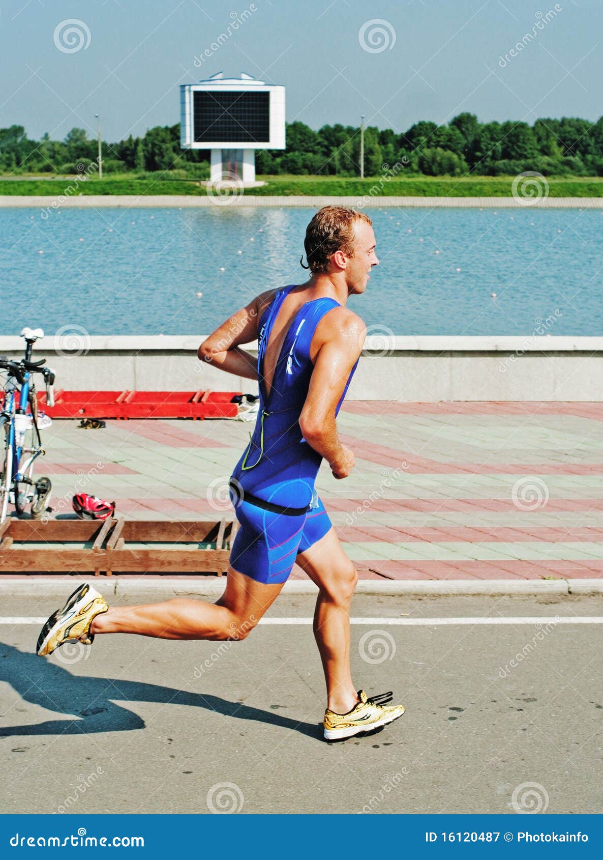 Sportsmen running stock image. Image of racer, finish - 16120487