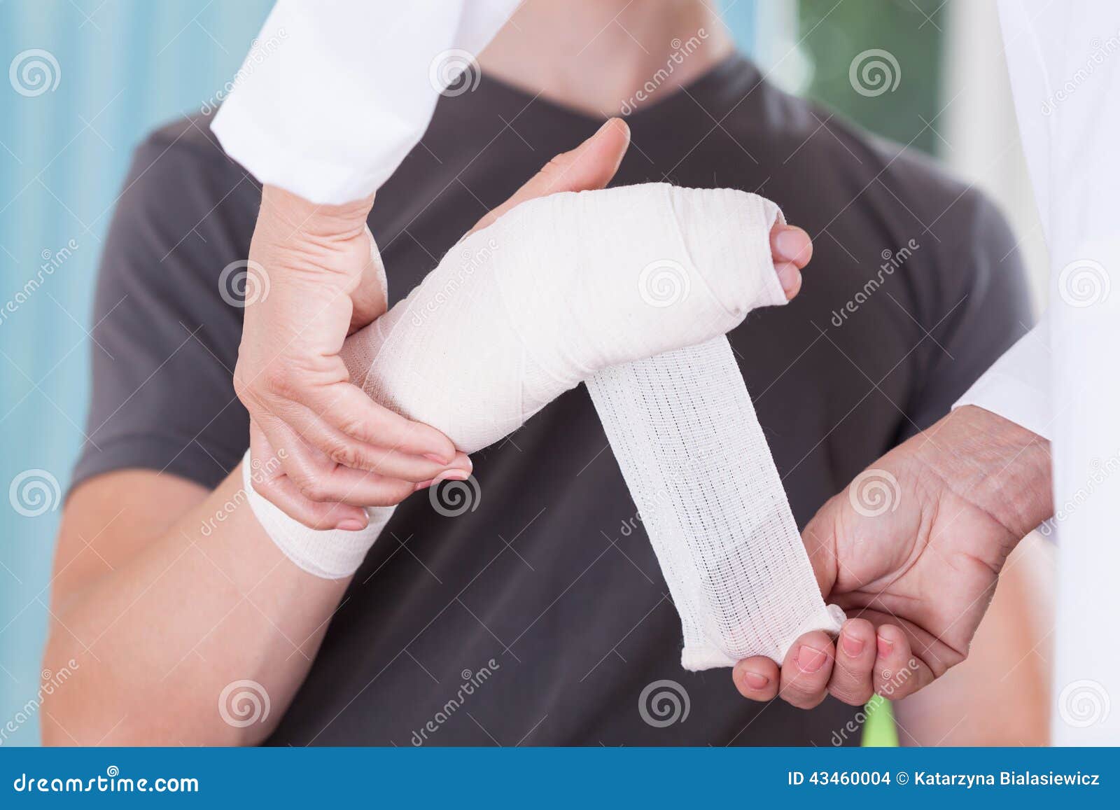 Sprain of wrist stock photo. Image of pain, dislocation - 43460004