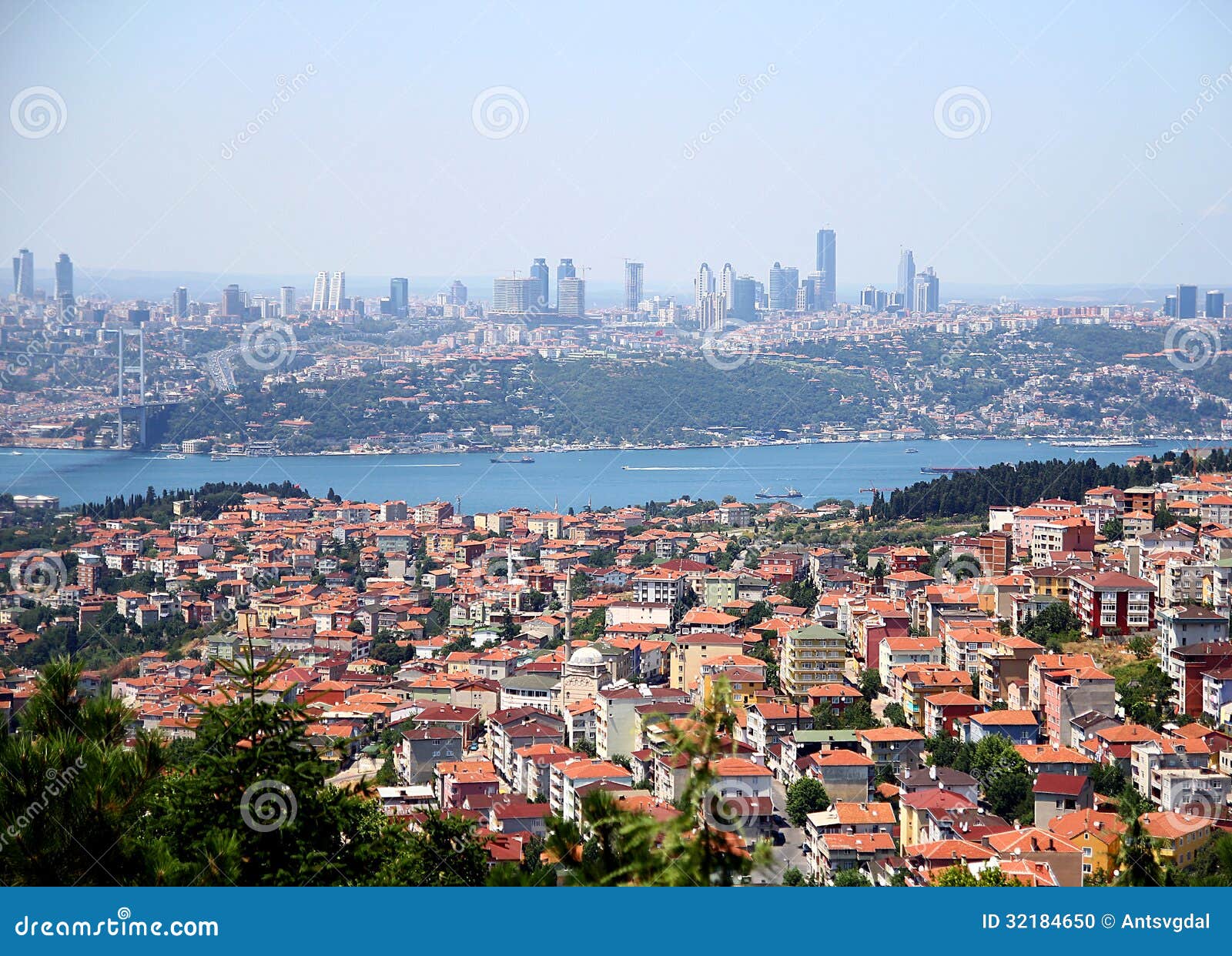Sprawling city and skyline stock photo. Image of rise - 32184650