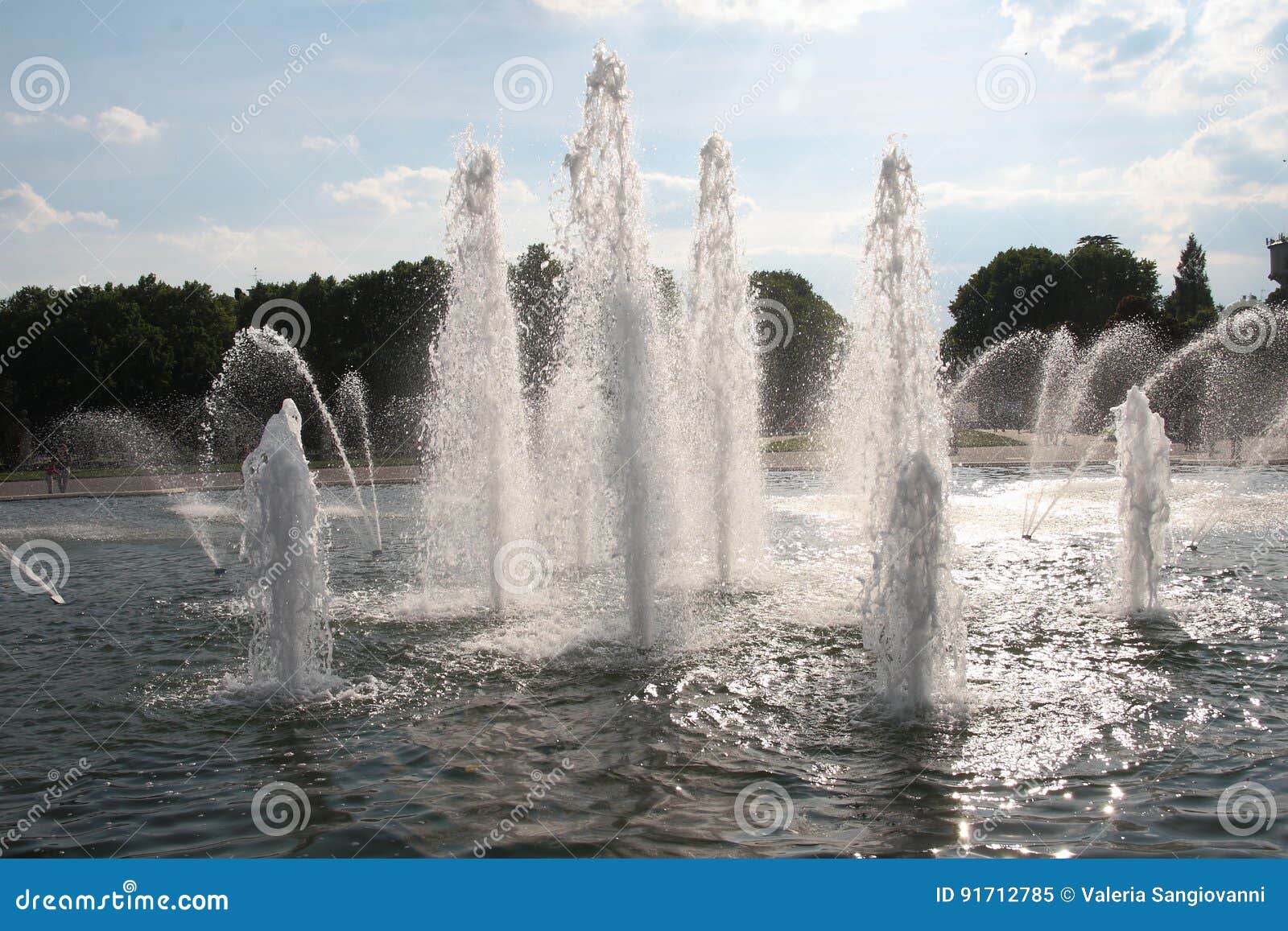 Spraying water fountain stock image. Image of droplets - 91712785